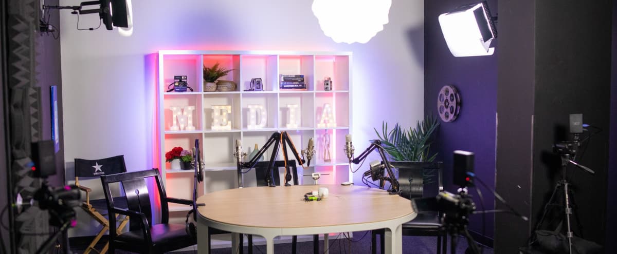 The Podcast Lounge, Pittsburgh, PA | Production | Peerspace