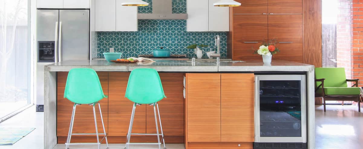 Mid Century Modern Home - open kitchen, atrium, floor to ceiling ...