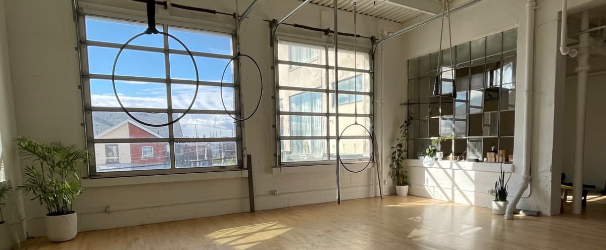 Aerial Oasis Loft, Toronto | Production | Peerspace