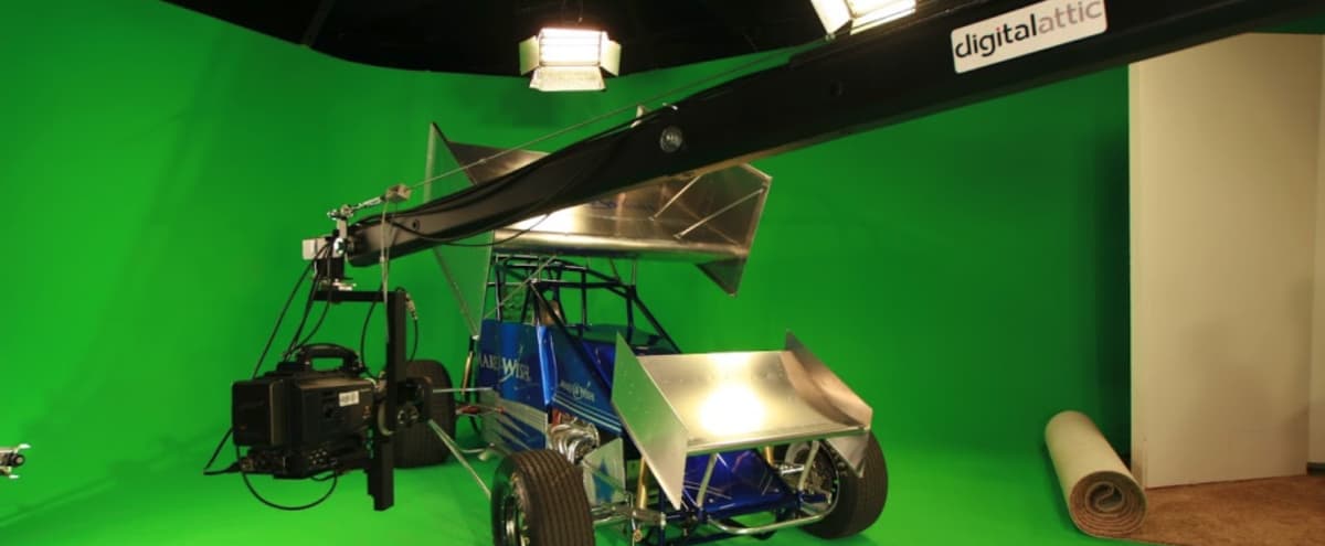 Full Size Professional Production Studio with Green Screen | Cyclorama ...