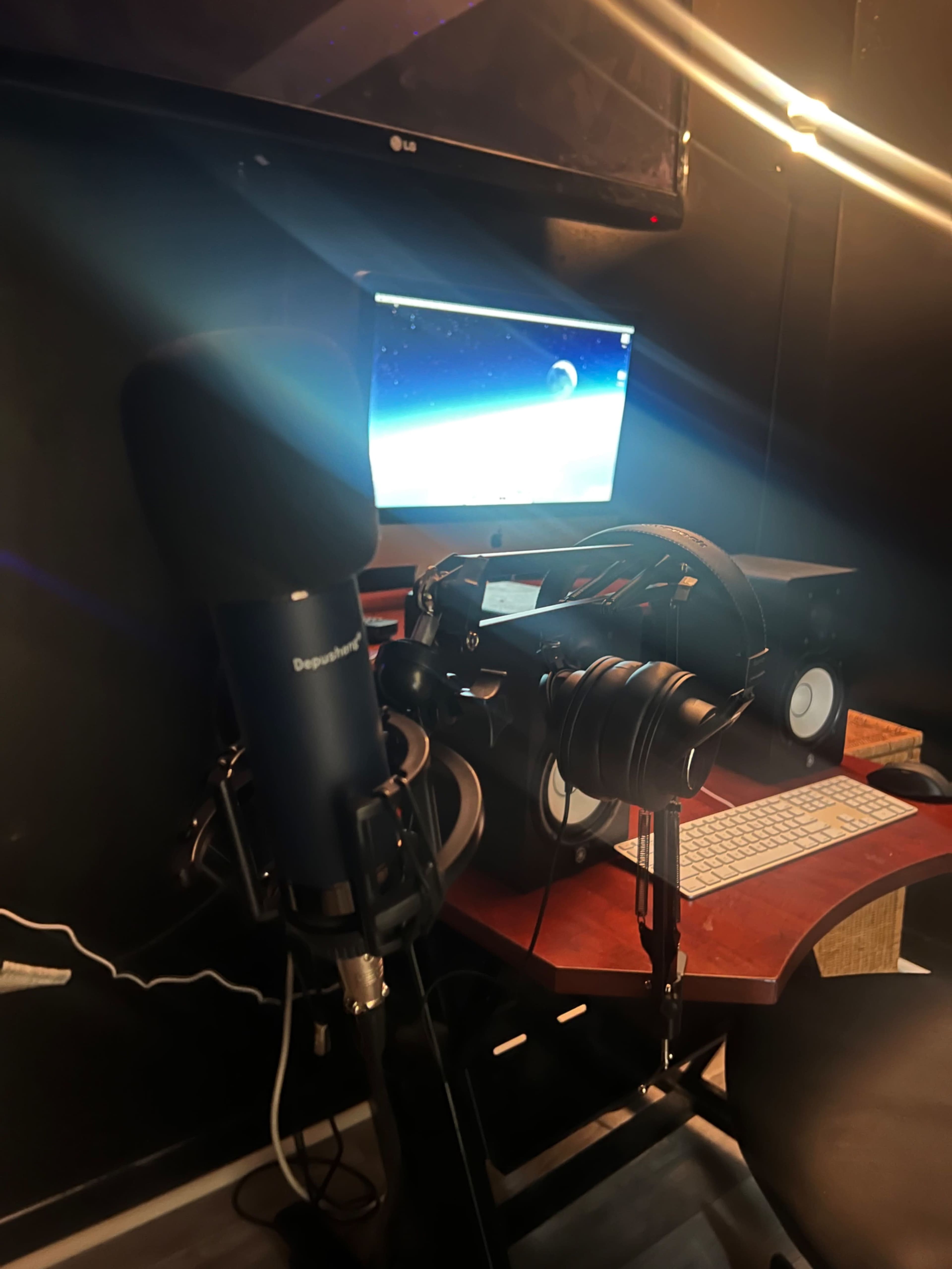 Hit House Chicago | DIY Recording studio + Set up guide & Class ...