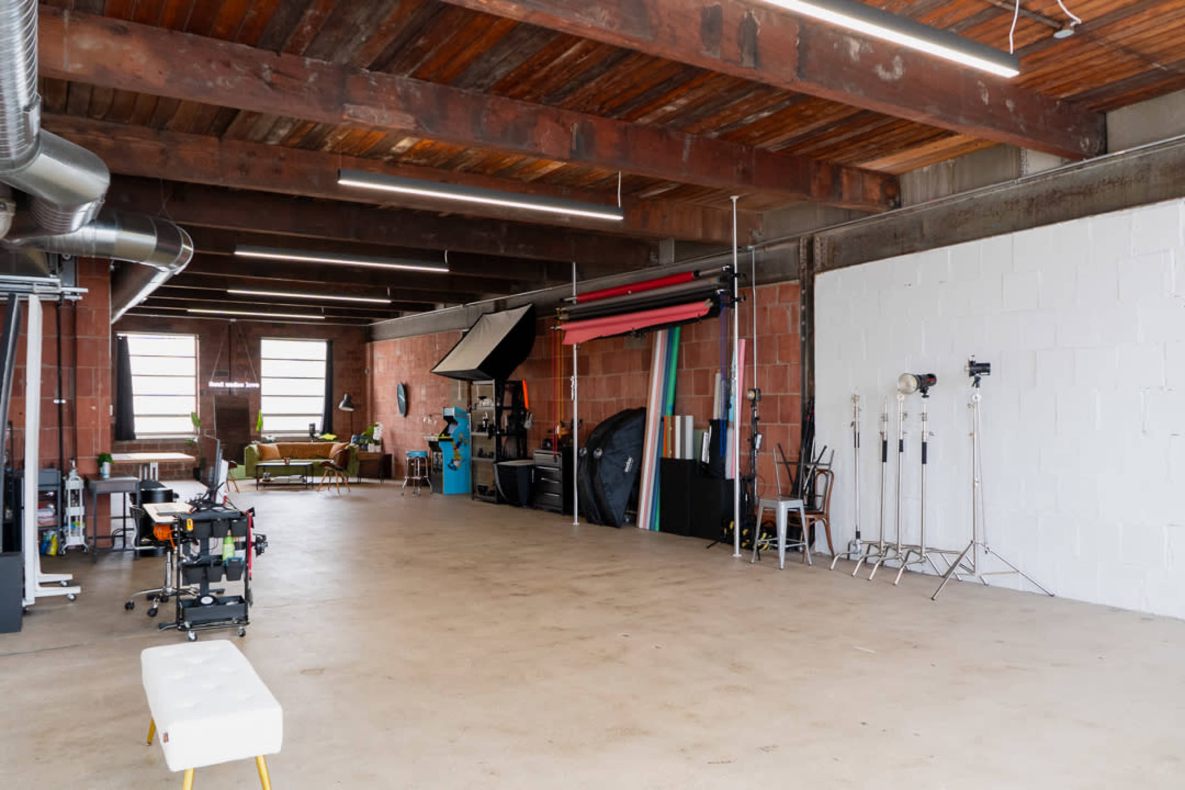 An Industrial Photo Studio With a Cozy Vibe, Buffalo, NY | Production ...