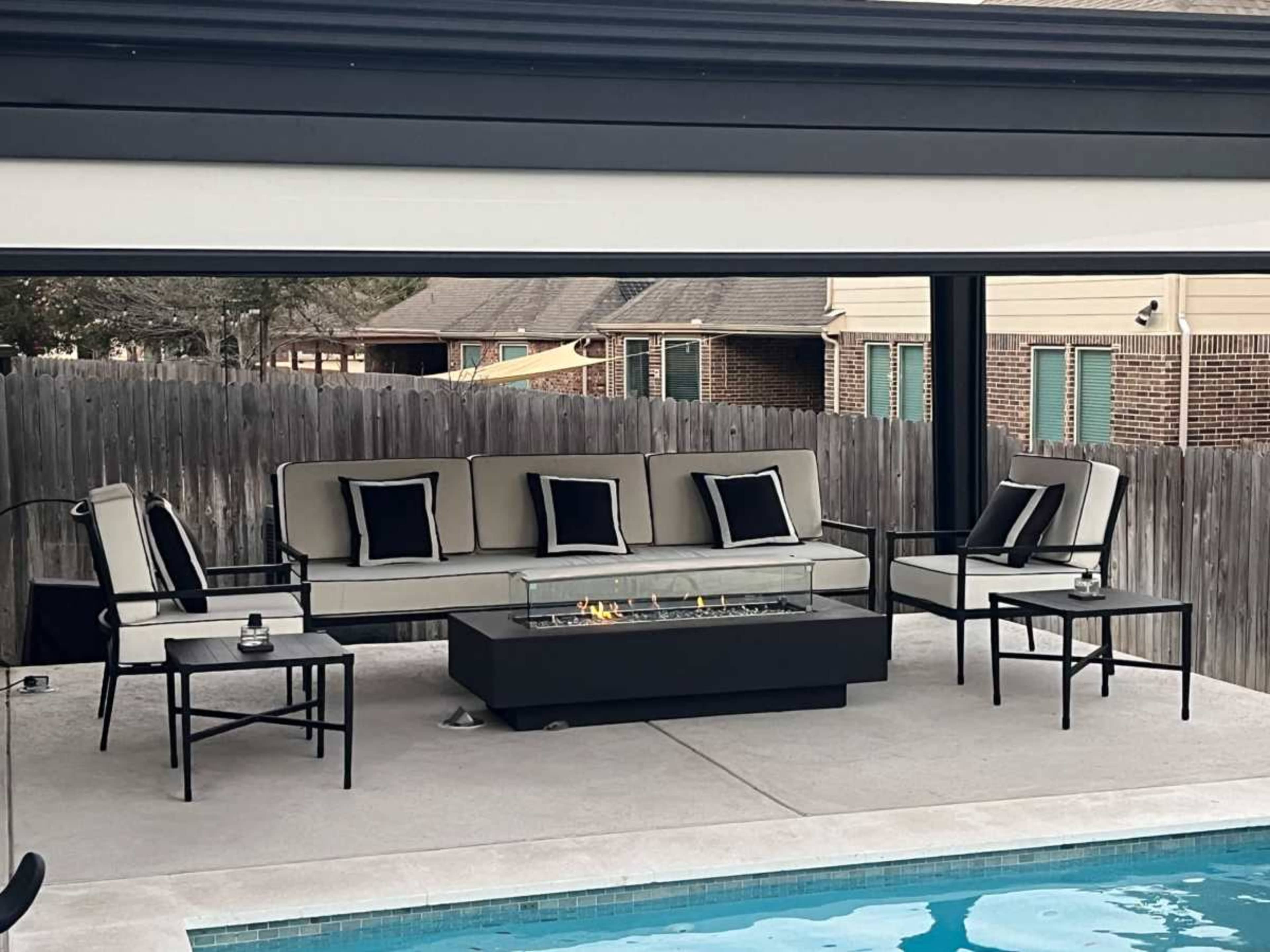 Luxurious Poolscape, San Antonio, TX | Production | Peerspace