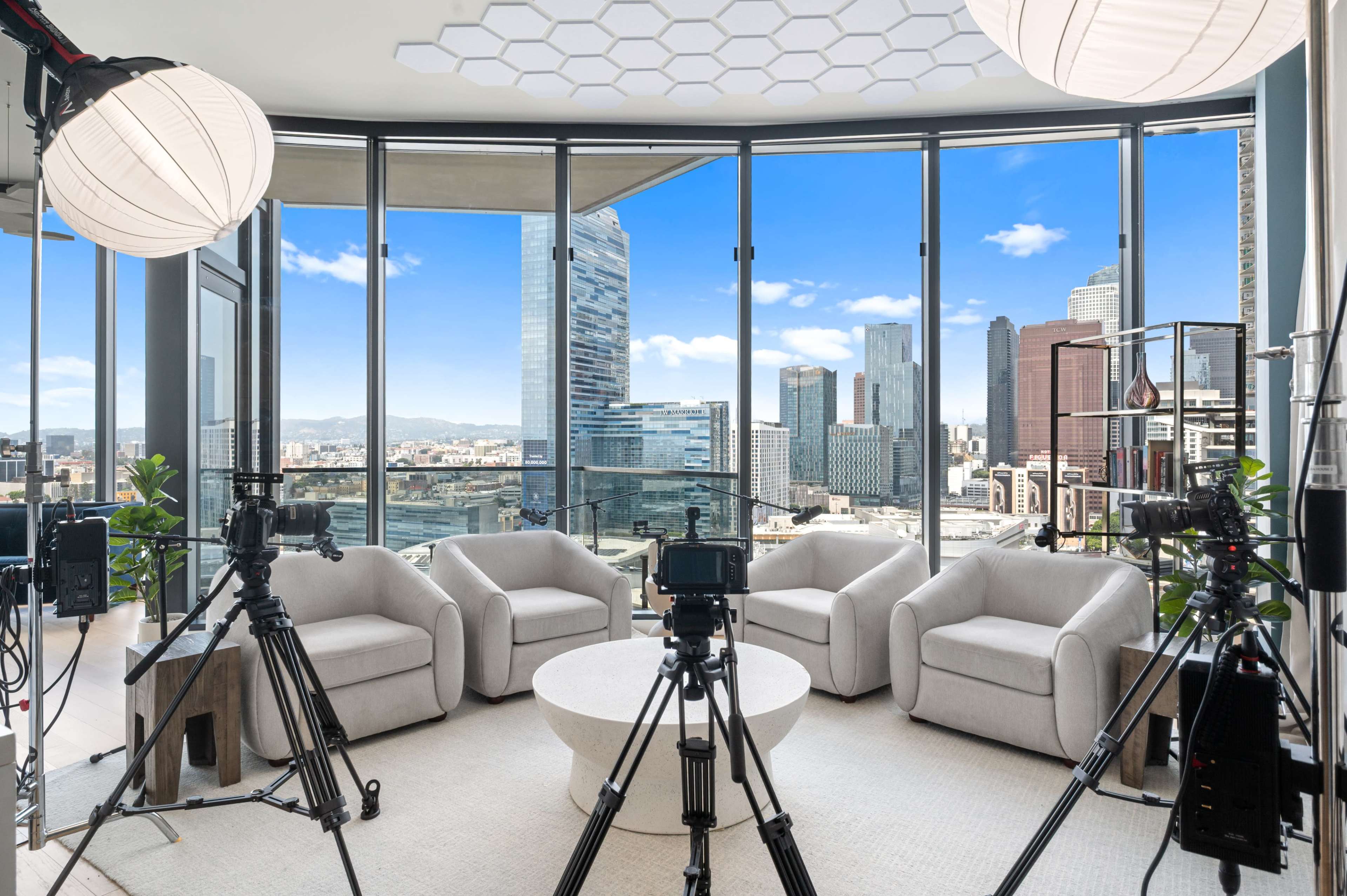 Aura House Studios | EQUIPMENT INCLUDED: Stunning DTLA Production ...