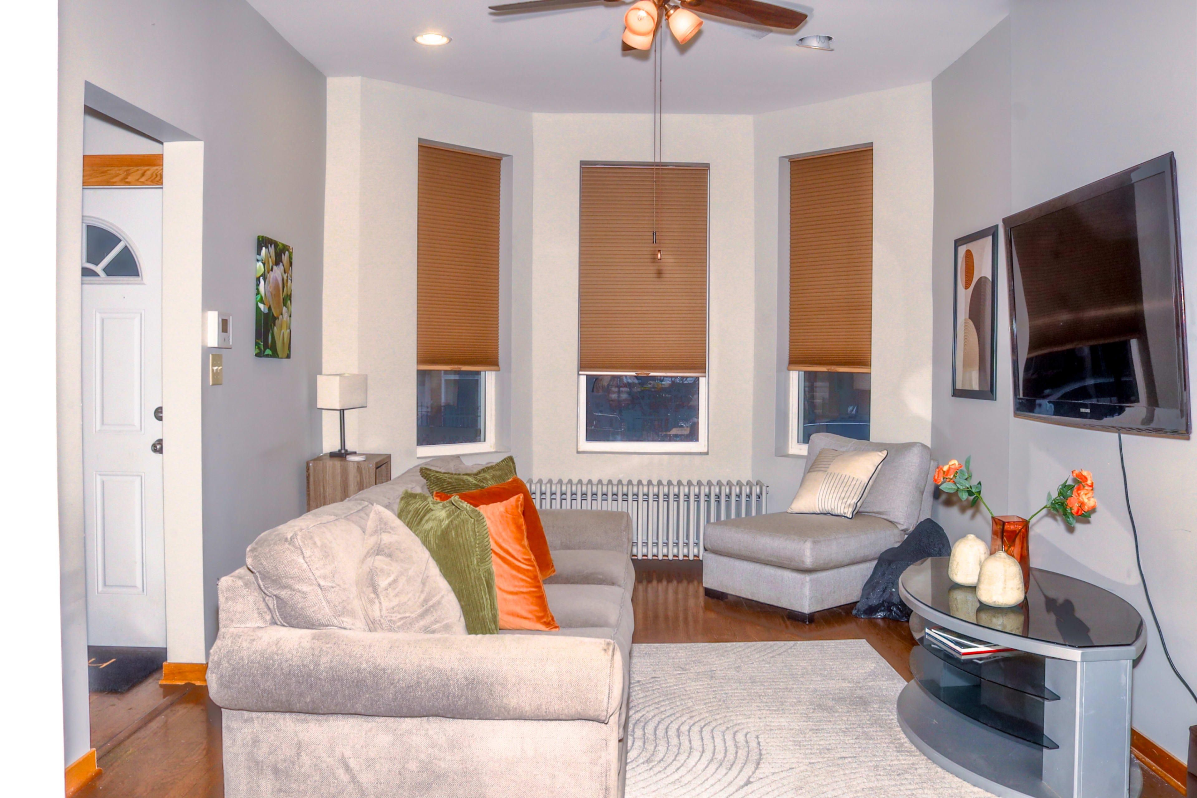 Tri-Taylor Urban Oasis, Chicago, IL | Production | Peerspace