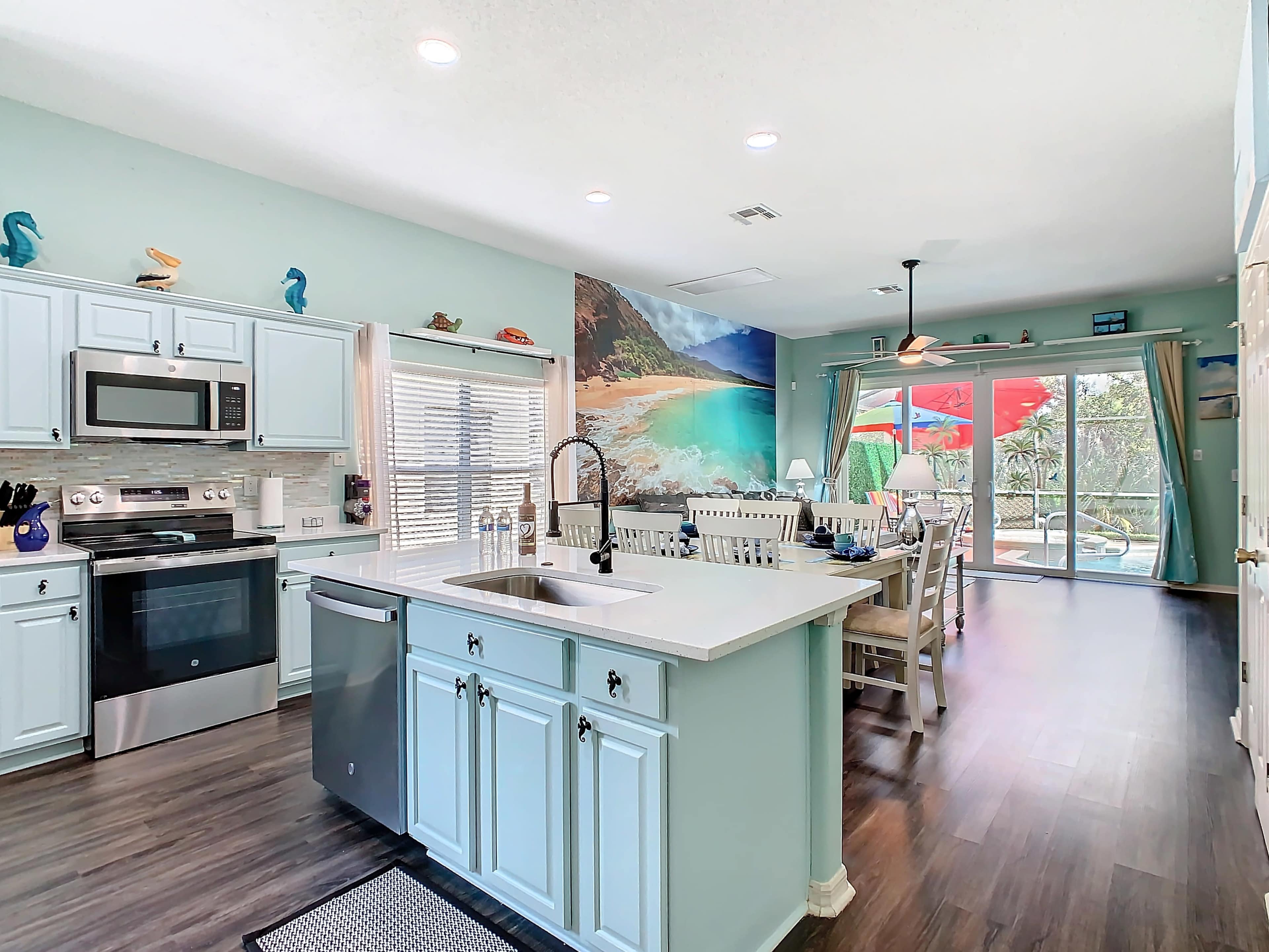 Under The Sea Vacation Home | 6 Bedroom Pool/Spa Home Near Disney ...