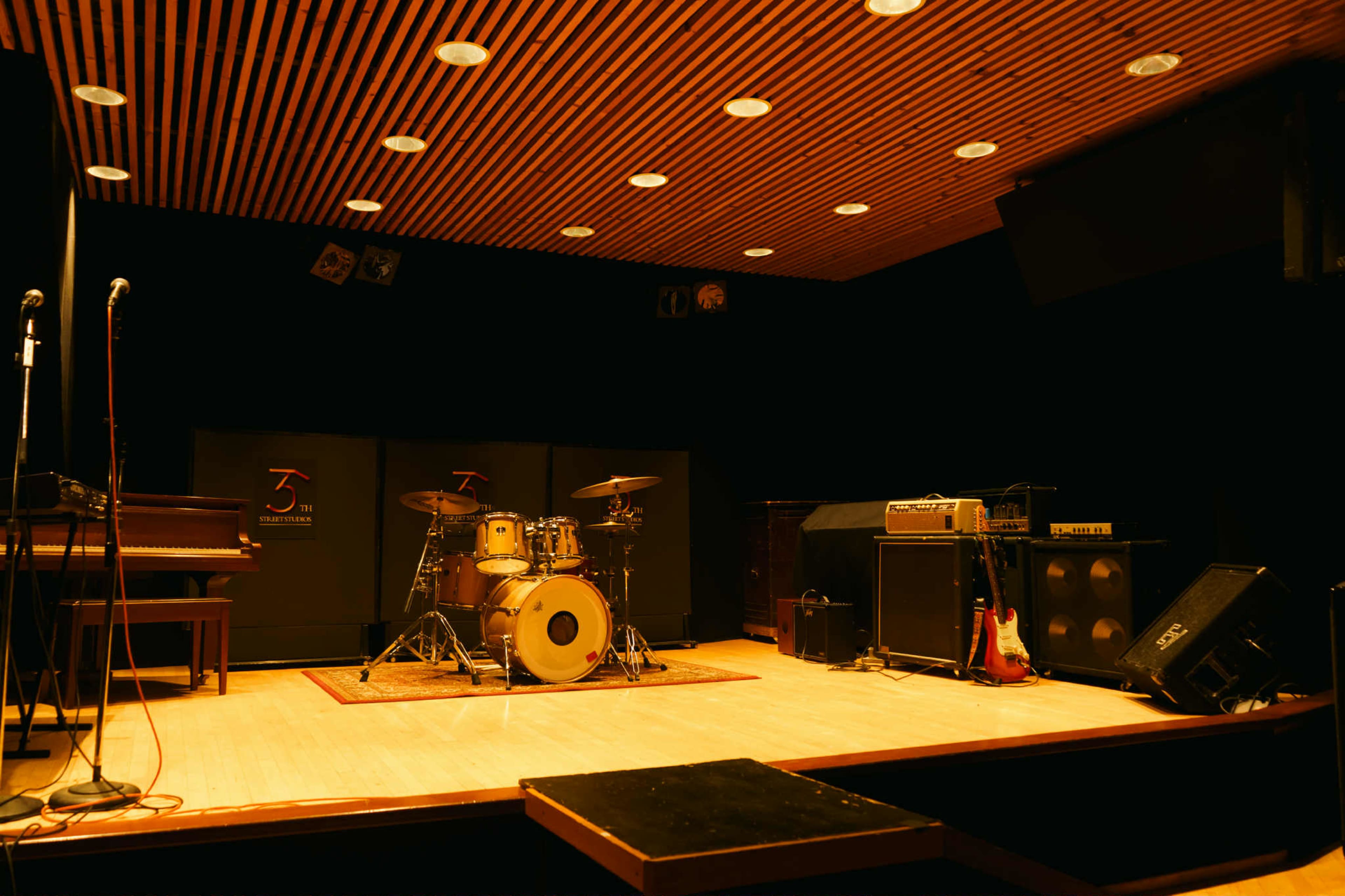 35th street Studios | urban production studio with live room for events & rehearsals, Chicago ...