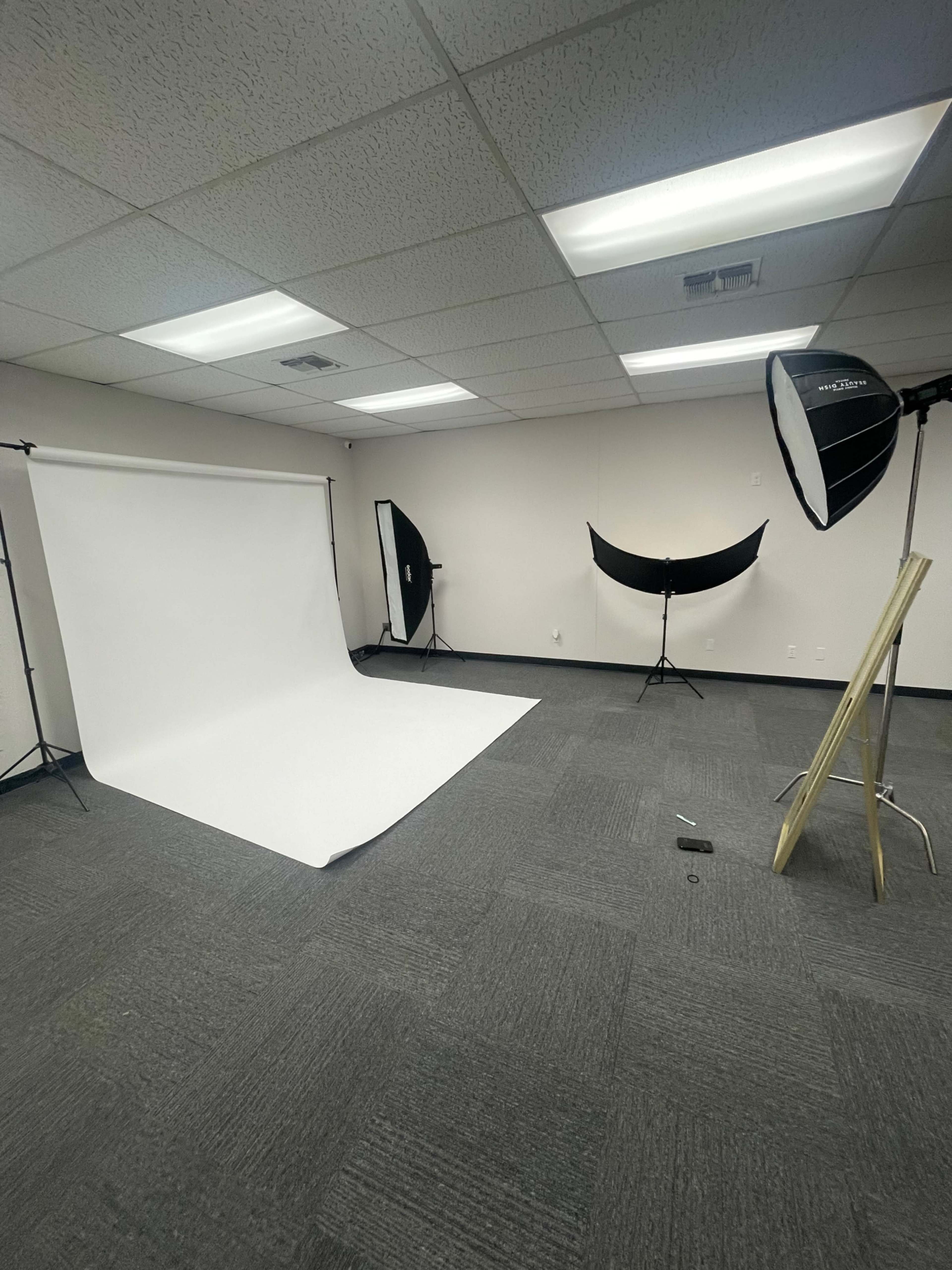 Central Austin Studio, Austin, TX | Production | Peerspace