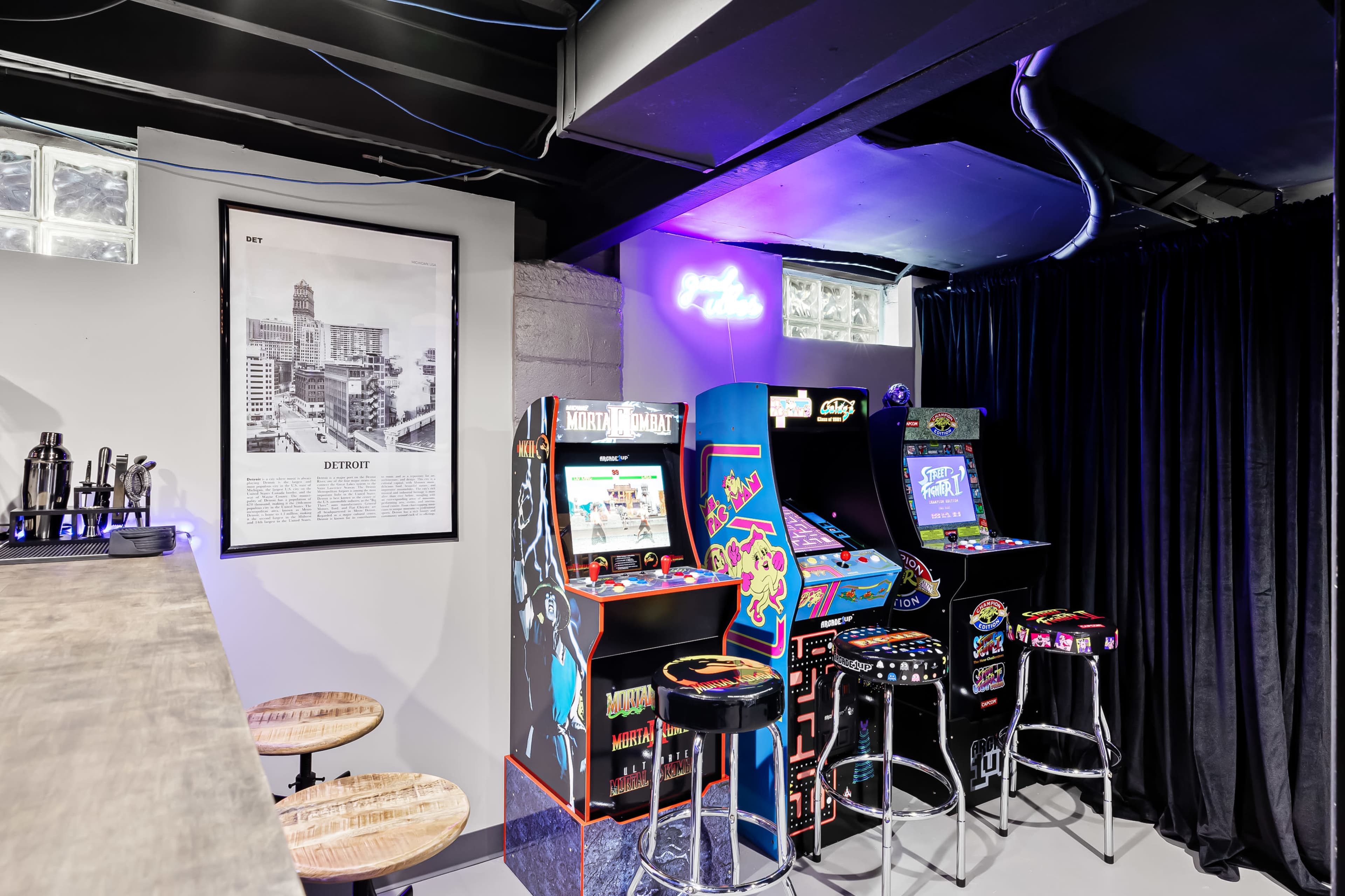 Relaxing Hot tub lounge, Theatre lounge, Custom Bar, Arcade games, Pool ...