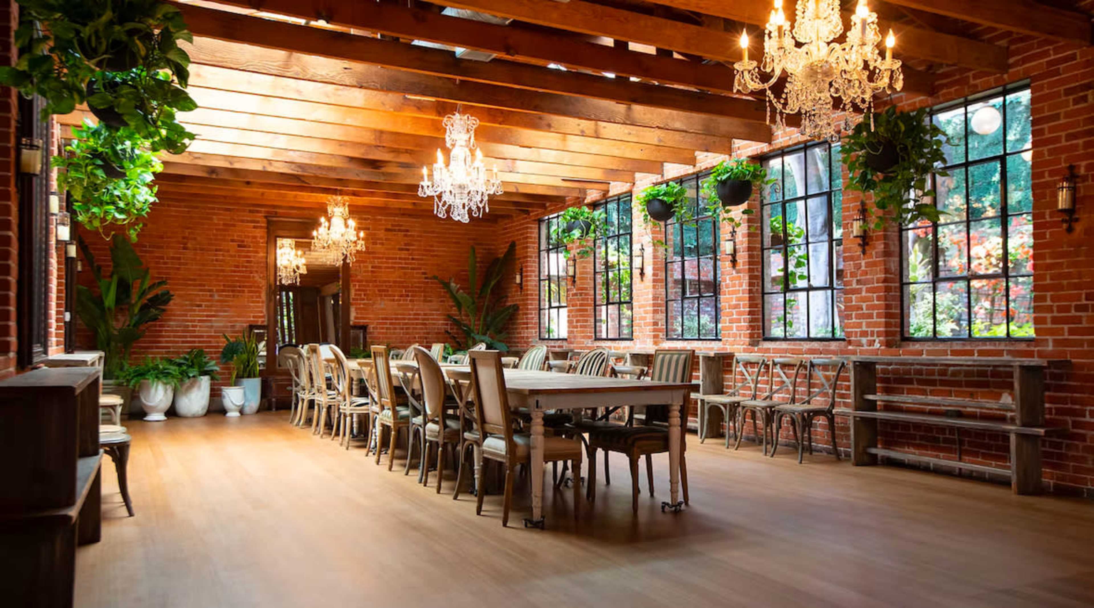 Chic Bespoke Venue with Curated Elegance in the Heart of LA, Los ...