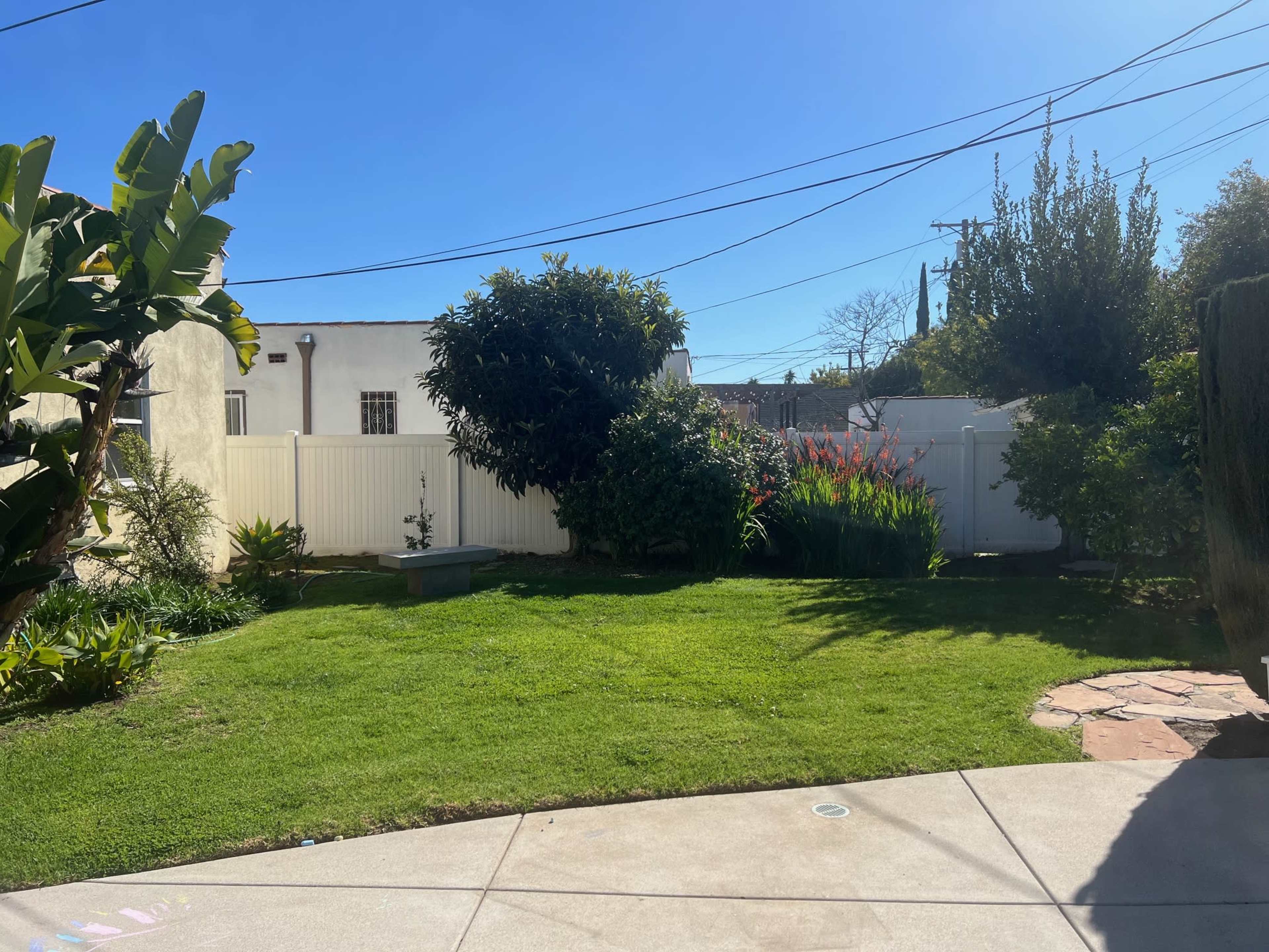 A charming backyard in Fairfax, Los Angeles, CA | Production | Peerspace