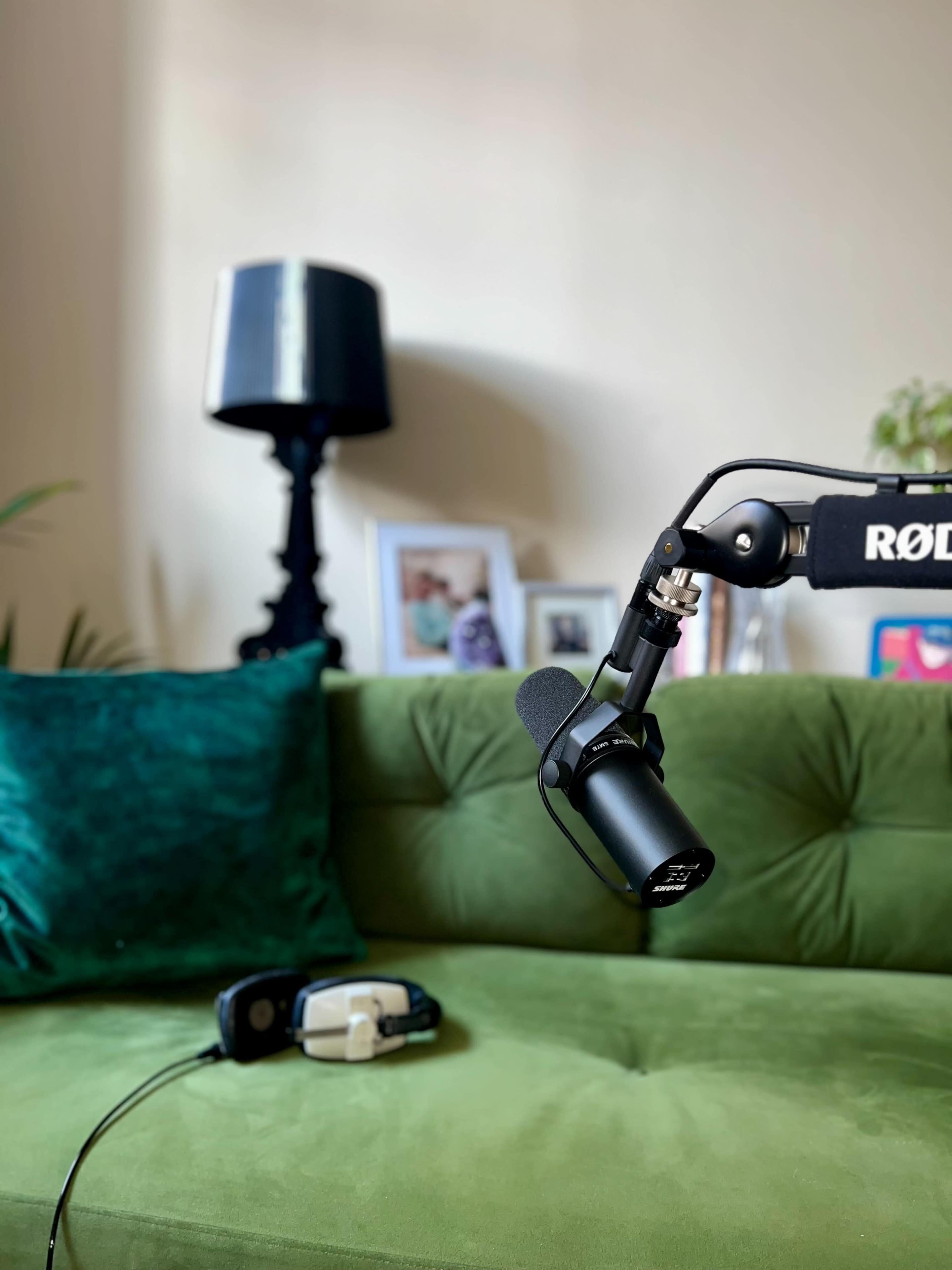 Fitzrovia Post | Luxury 2-3 person podcast suite, London | Production ...