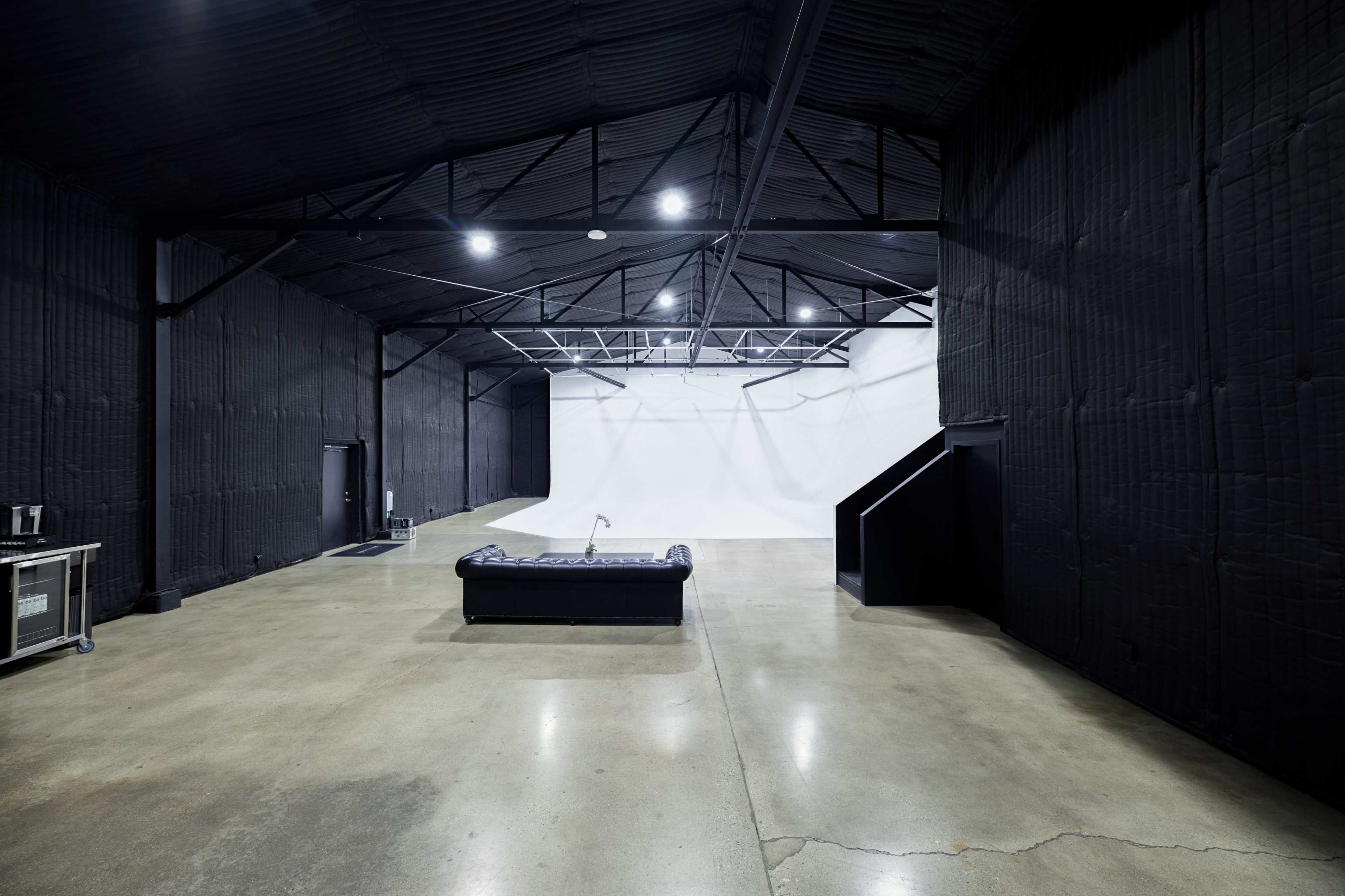 Spacious 5,200+ sq. ft. Studio with Large Cyc Wall & Private Outdoor Space, Los Angeles, CA ...