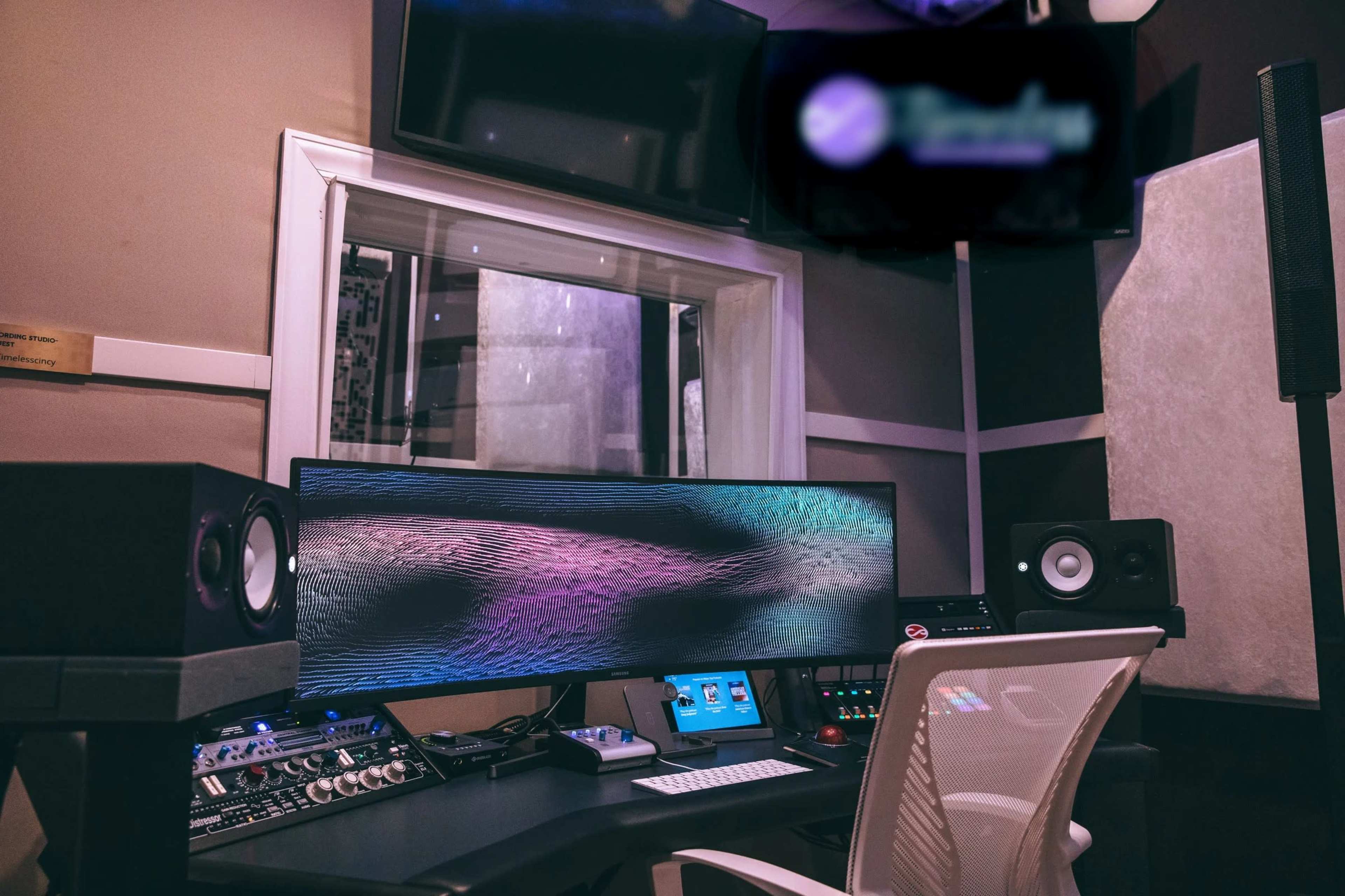 Vibey "Purple Haze" Recording Studio, Cincinnati, OH | Production ...