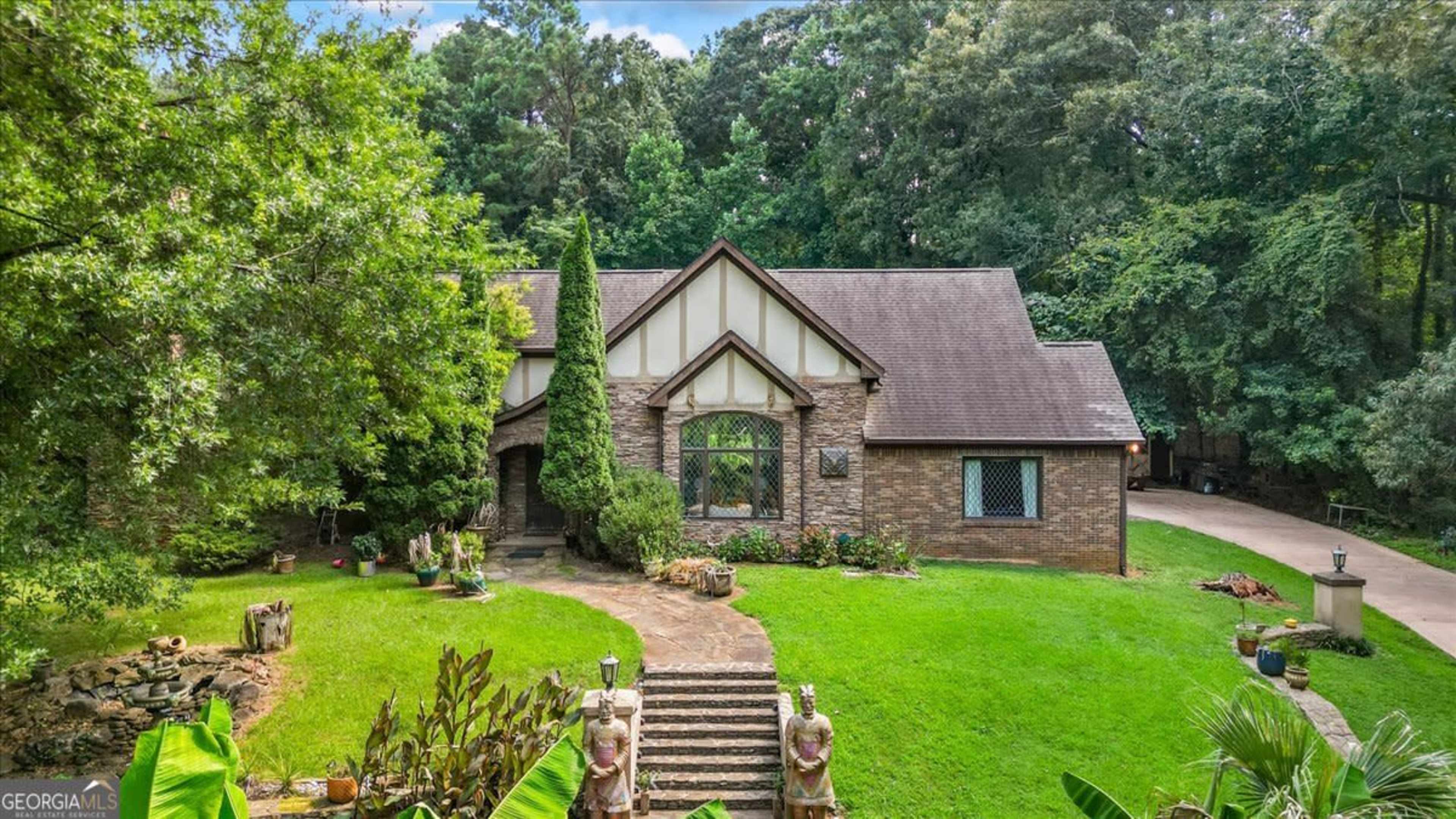 Cipresso Castle - Luxury Mansion in Atlanta 7000 sf, Atlanta, GA ...