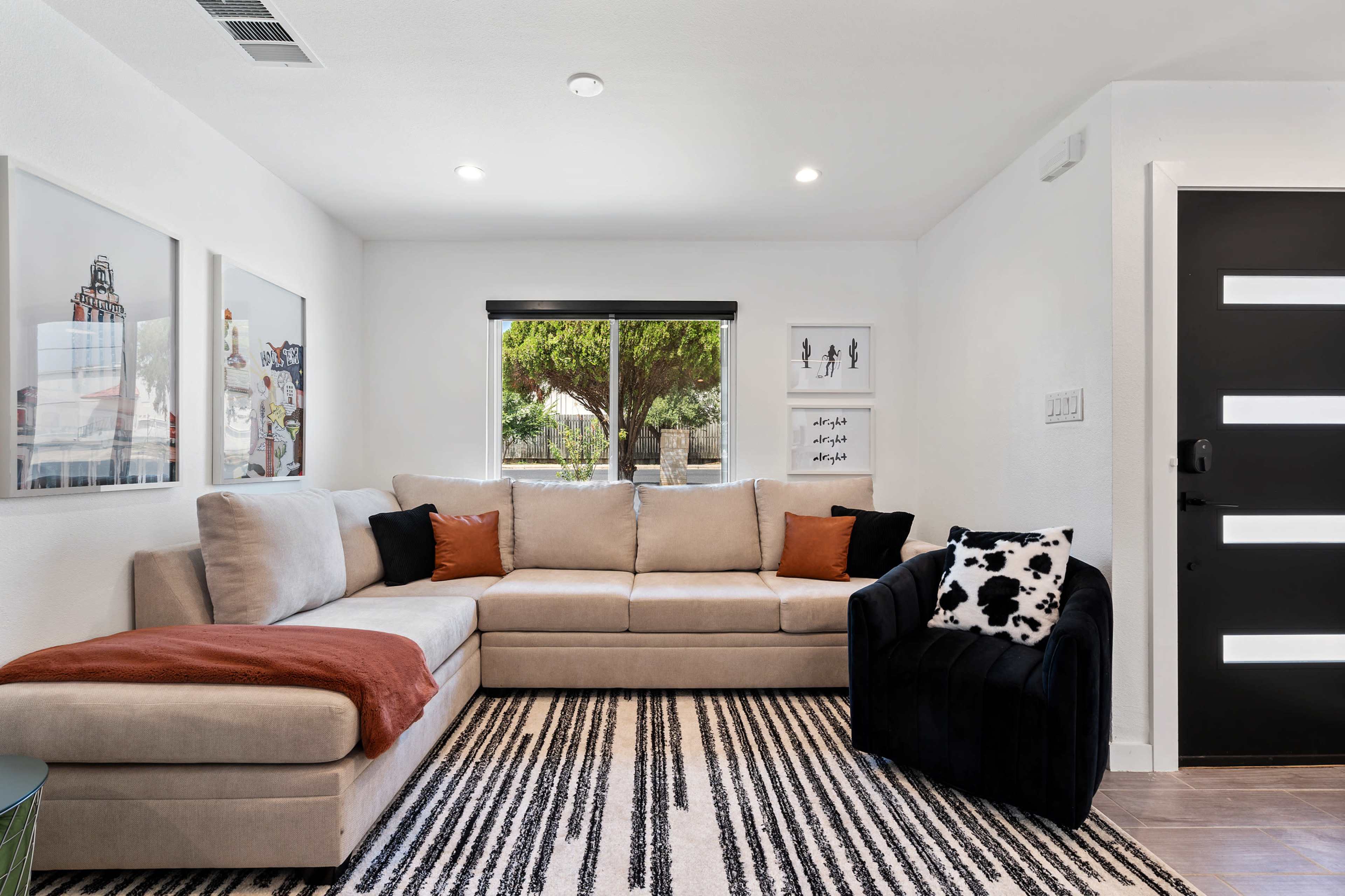 Modern ATX 4BR | HotTub, Mini Golf, & Basketball, Austin, TX | Event ...