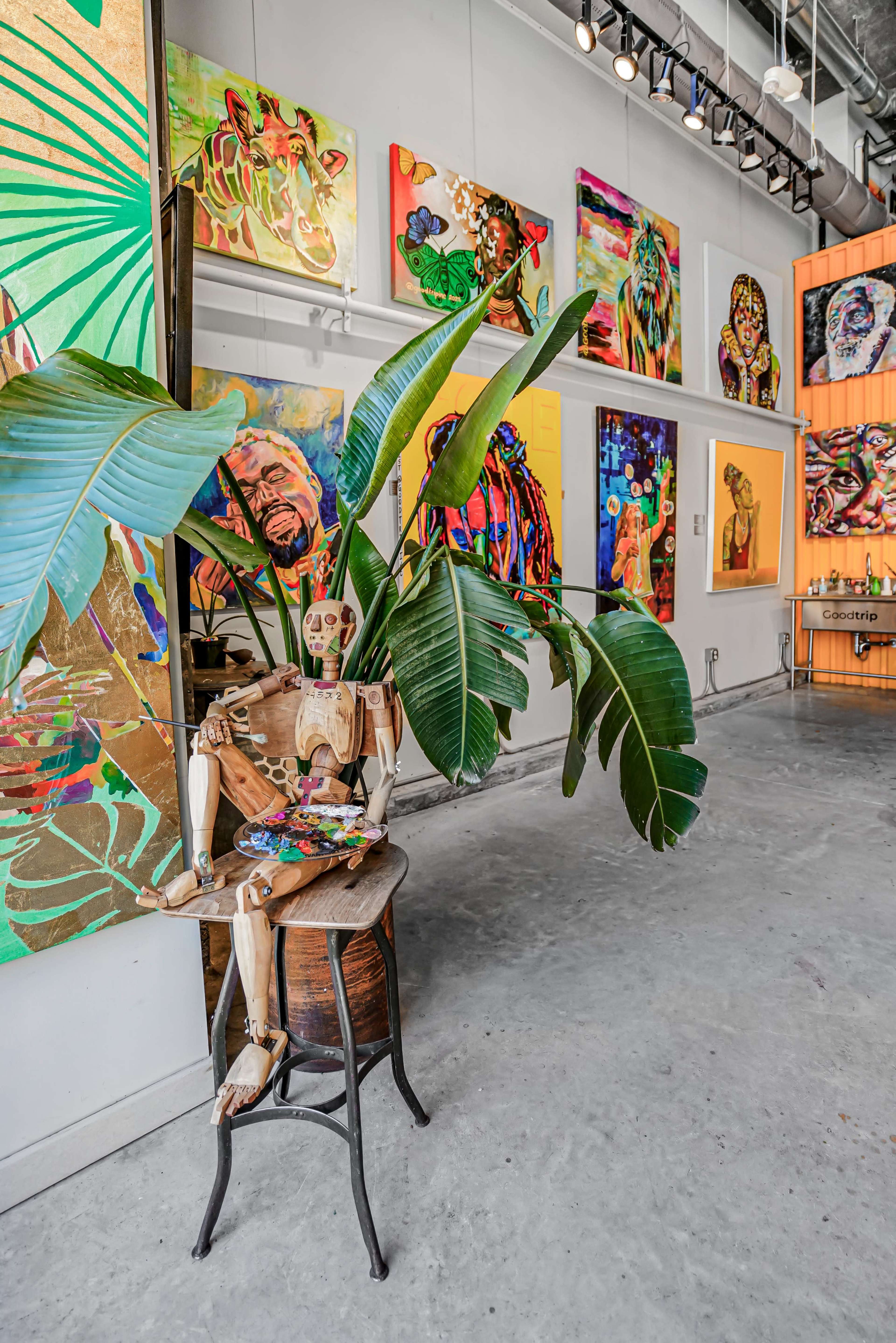 Artsy Downtown Raleigh Gallery, Raleigh, NC | Production | Peerspace