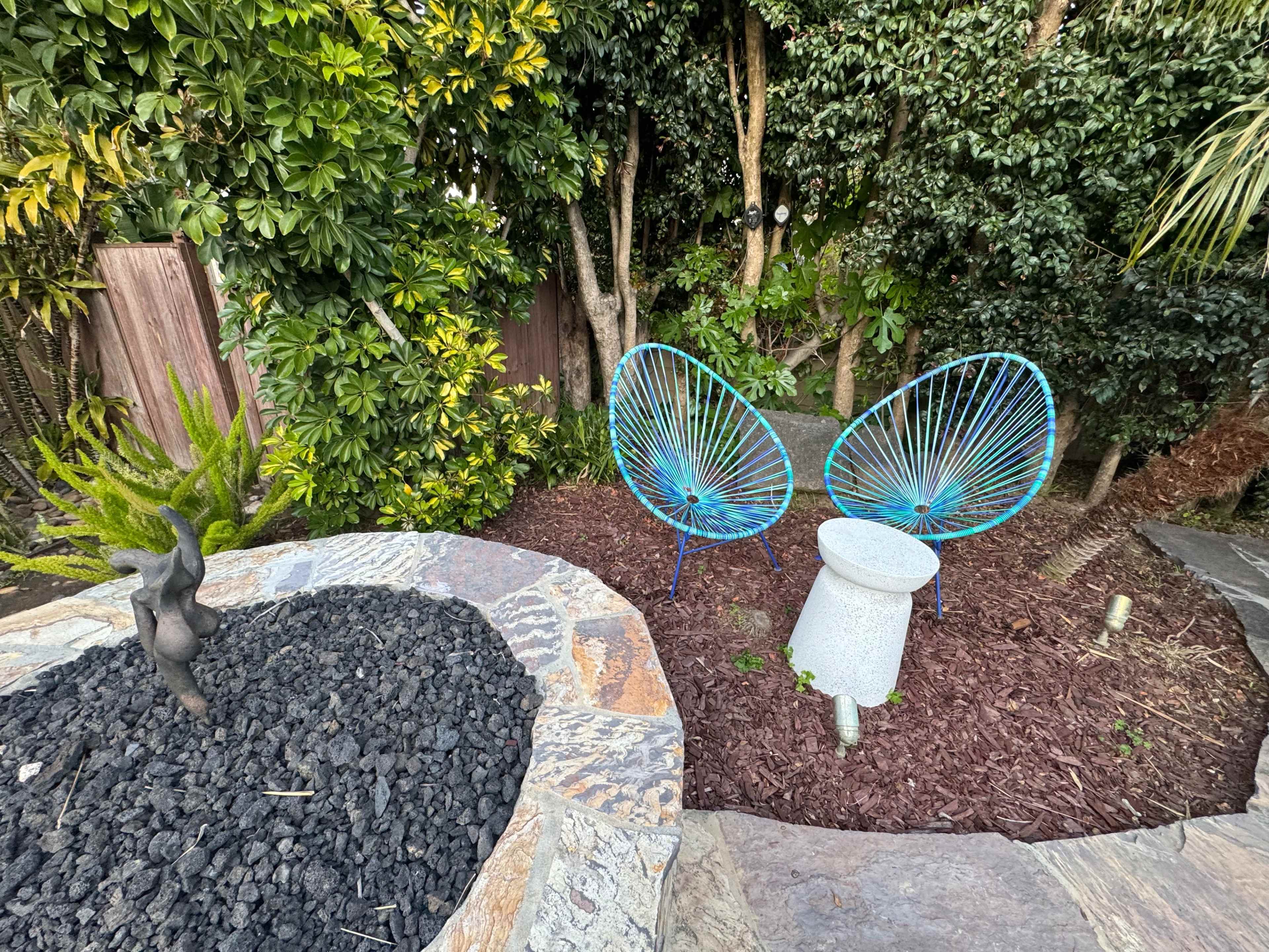 Outdoor Oasis with Exotic Rock Laden Pool and Jacuzzi, LA, CA | Event ...