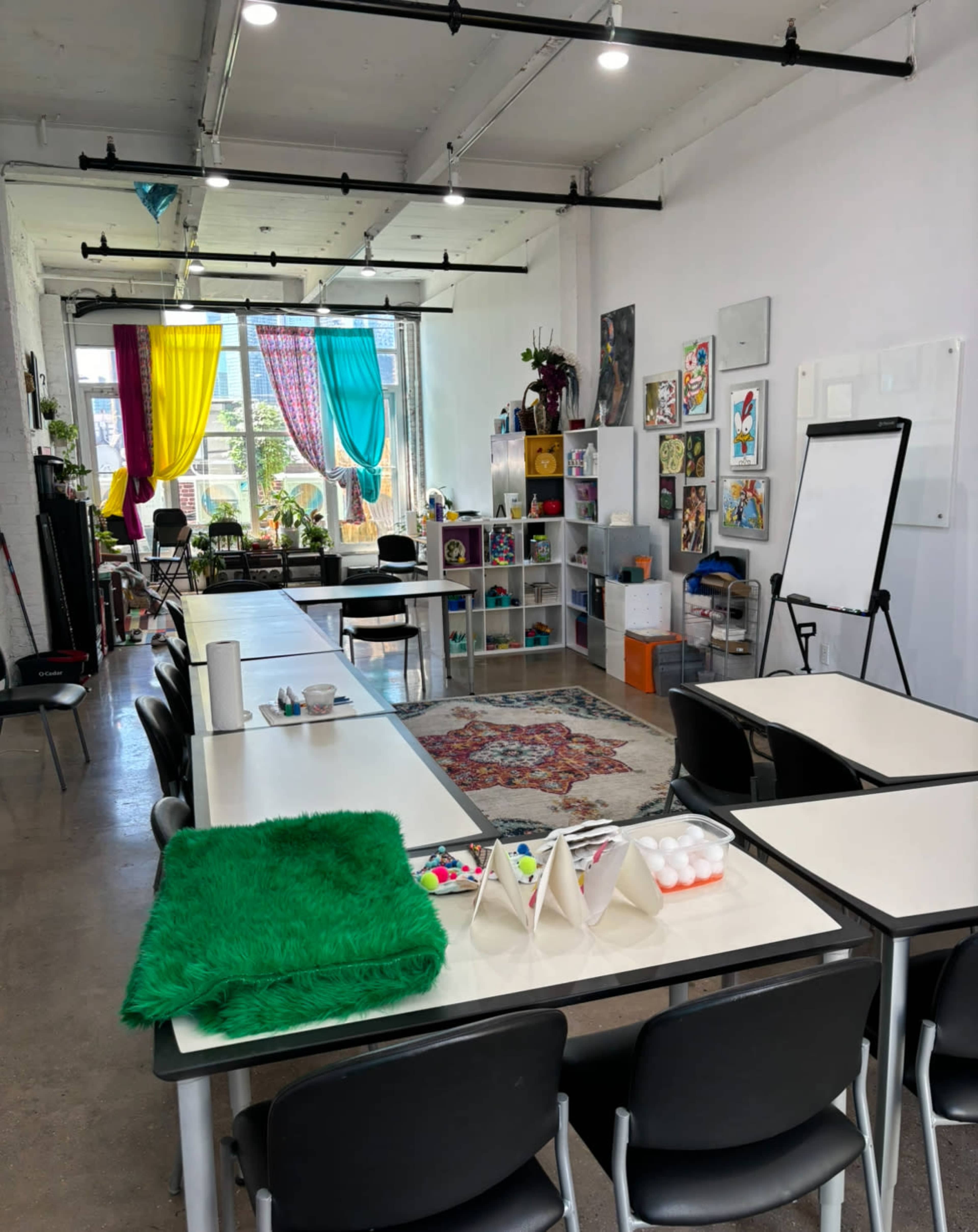 Long Island City, New York: Carefully curated 1000 sq/ft art studio 3rd ...