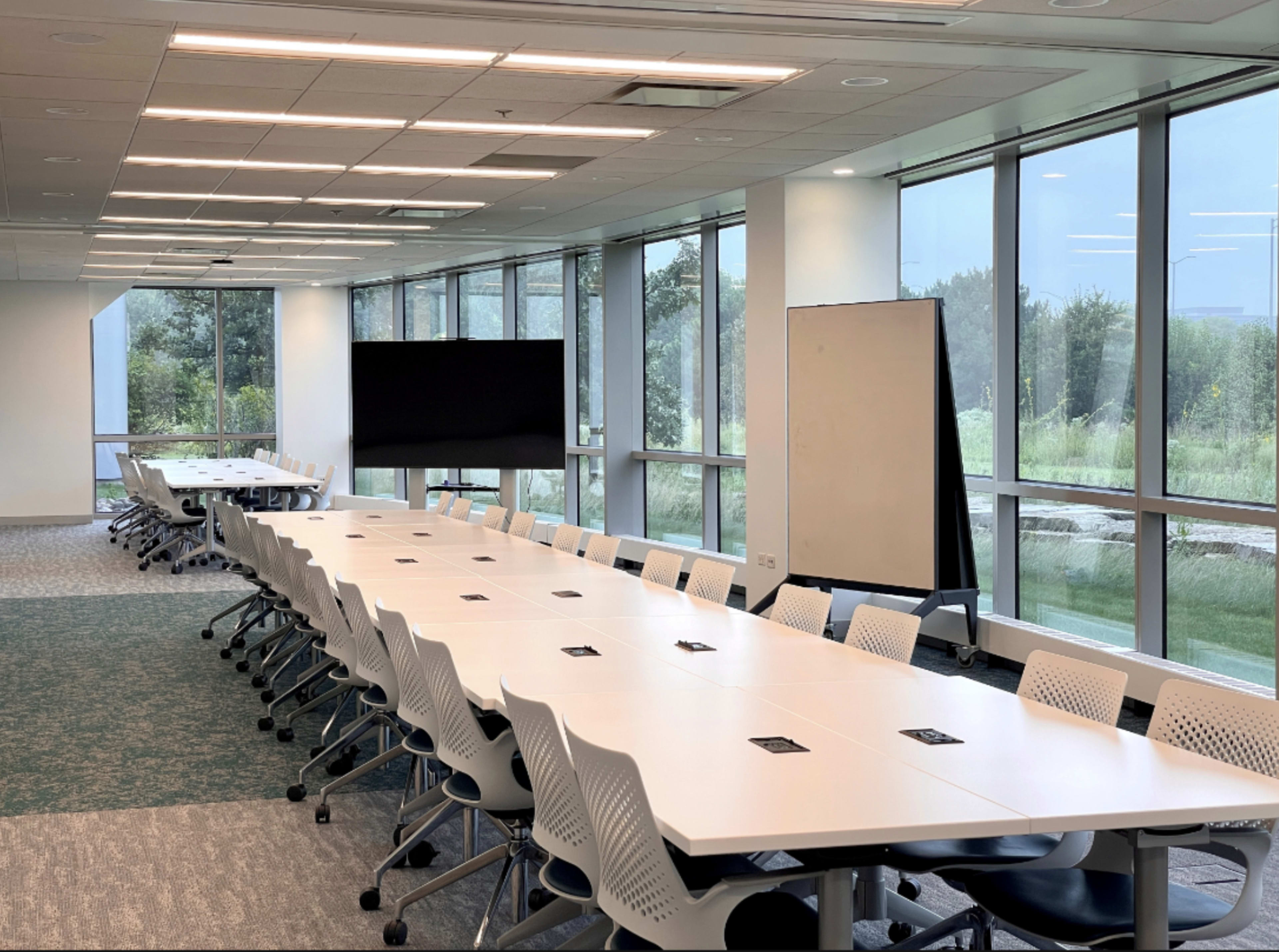 Hub 1415 | Elevated Conference Space in a Modern Work Hub, Naperville ...