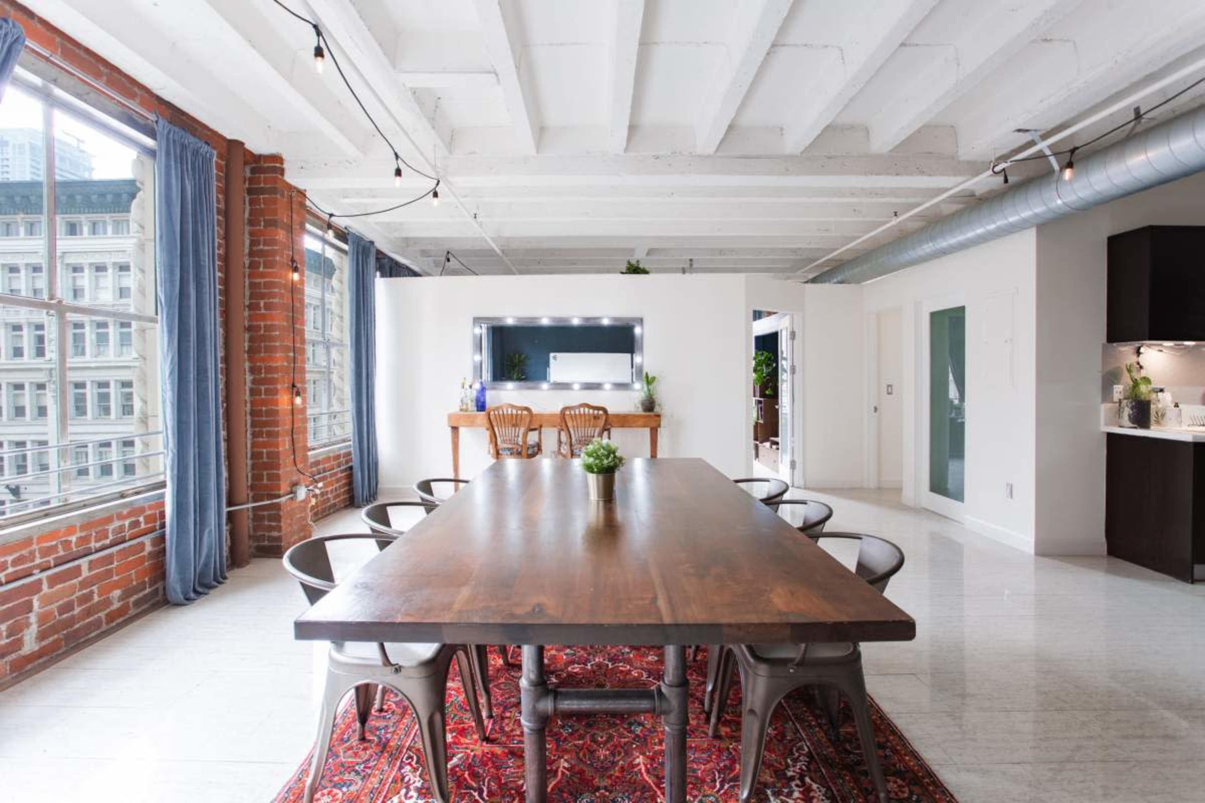 Light-filled New York Style Loft in DTLA with Rustic Library Room, Los ...