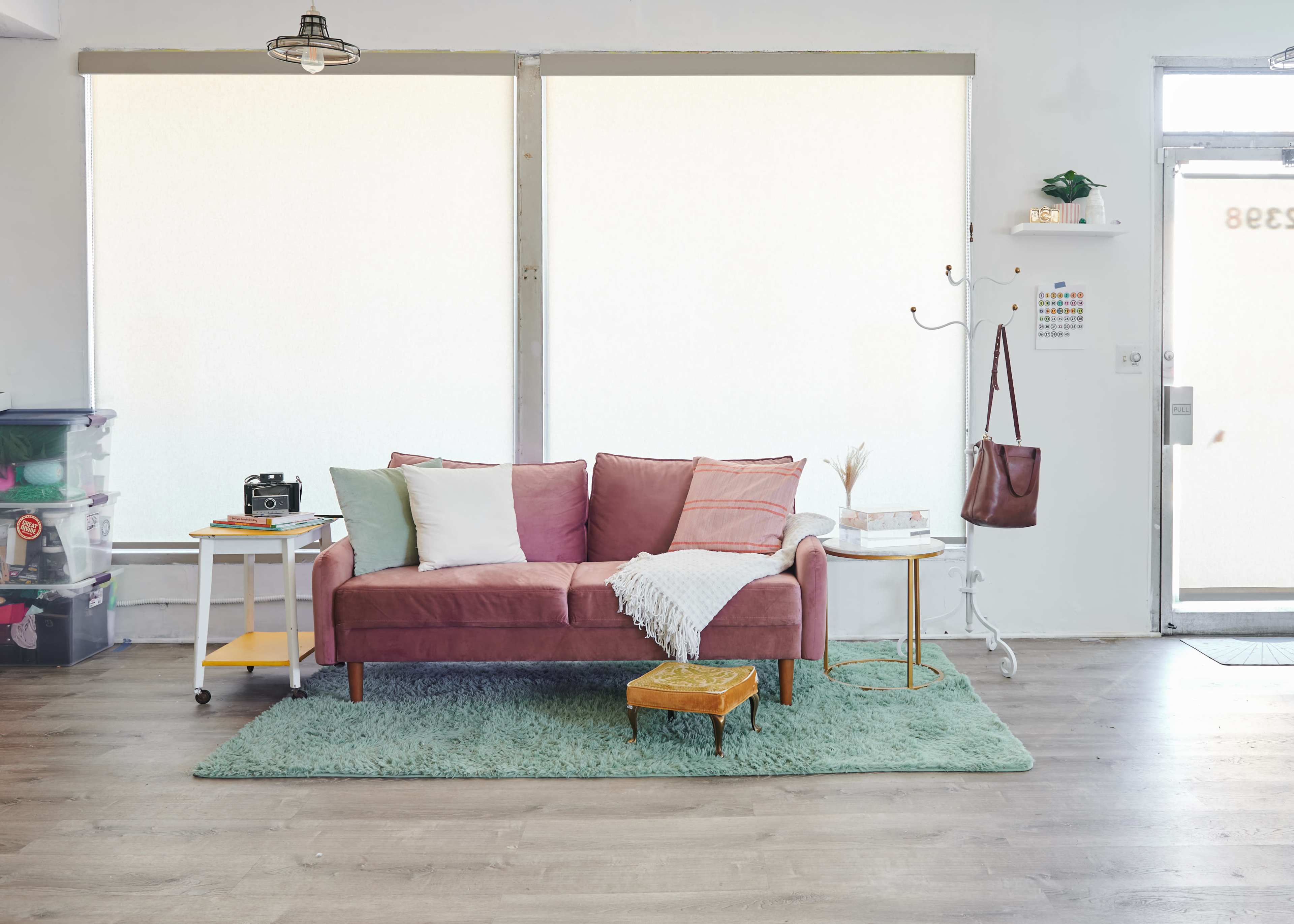 Bright and Cheerful Photo Studio - Perfect for Tabletop Shoots ...