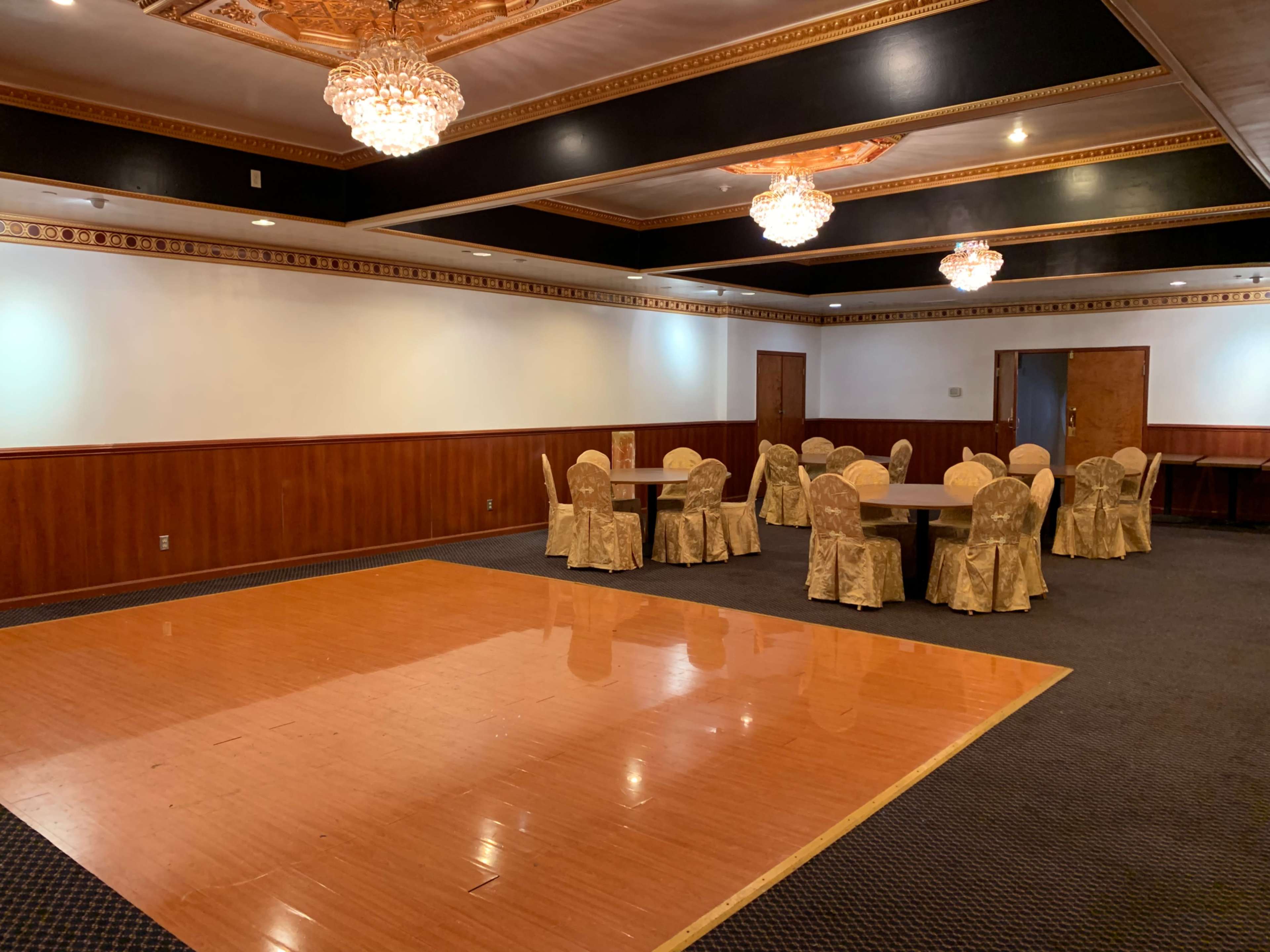 Coach's Lounge | Downtown Event Space & Dance Hall Located one block ...