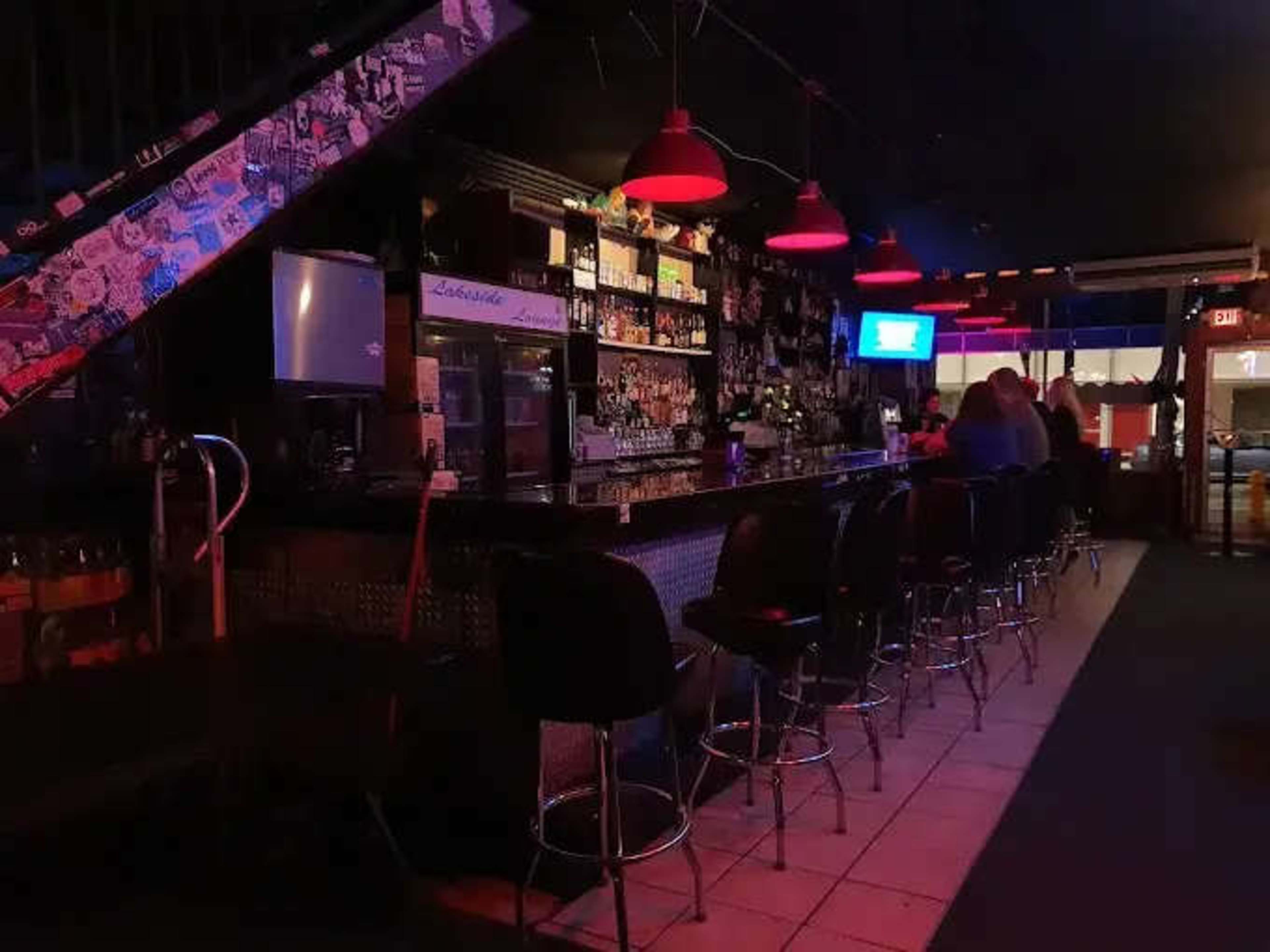 Dive Bar-Iconic Hole in the Wall with Intimate Atmosphere & Rich ...