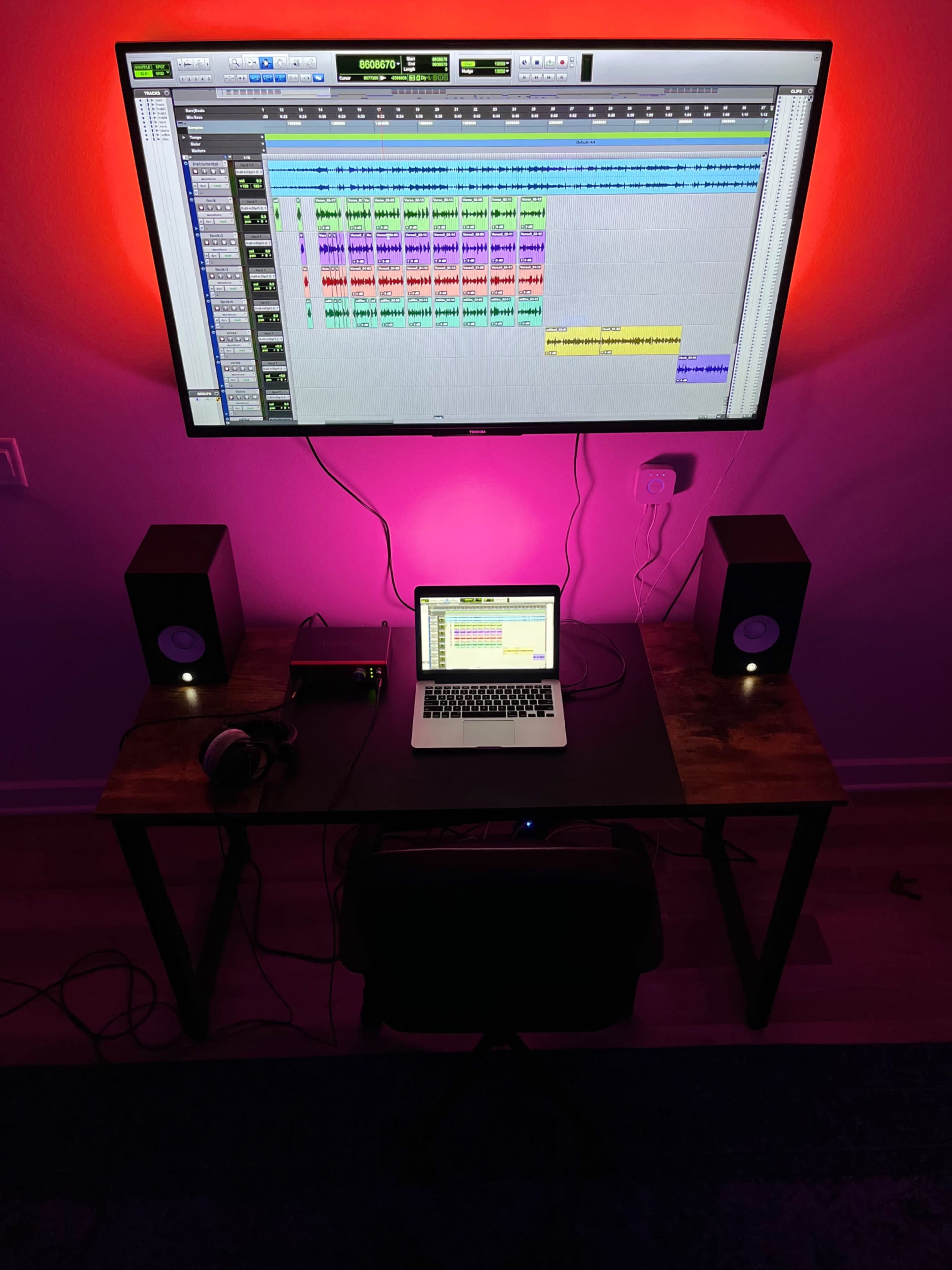 Cozy recording studio with professional equipment, Farmers Branch, TX ...