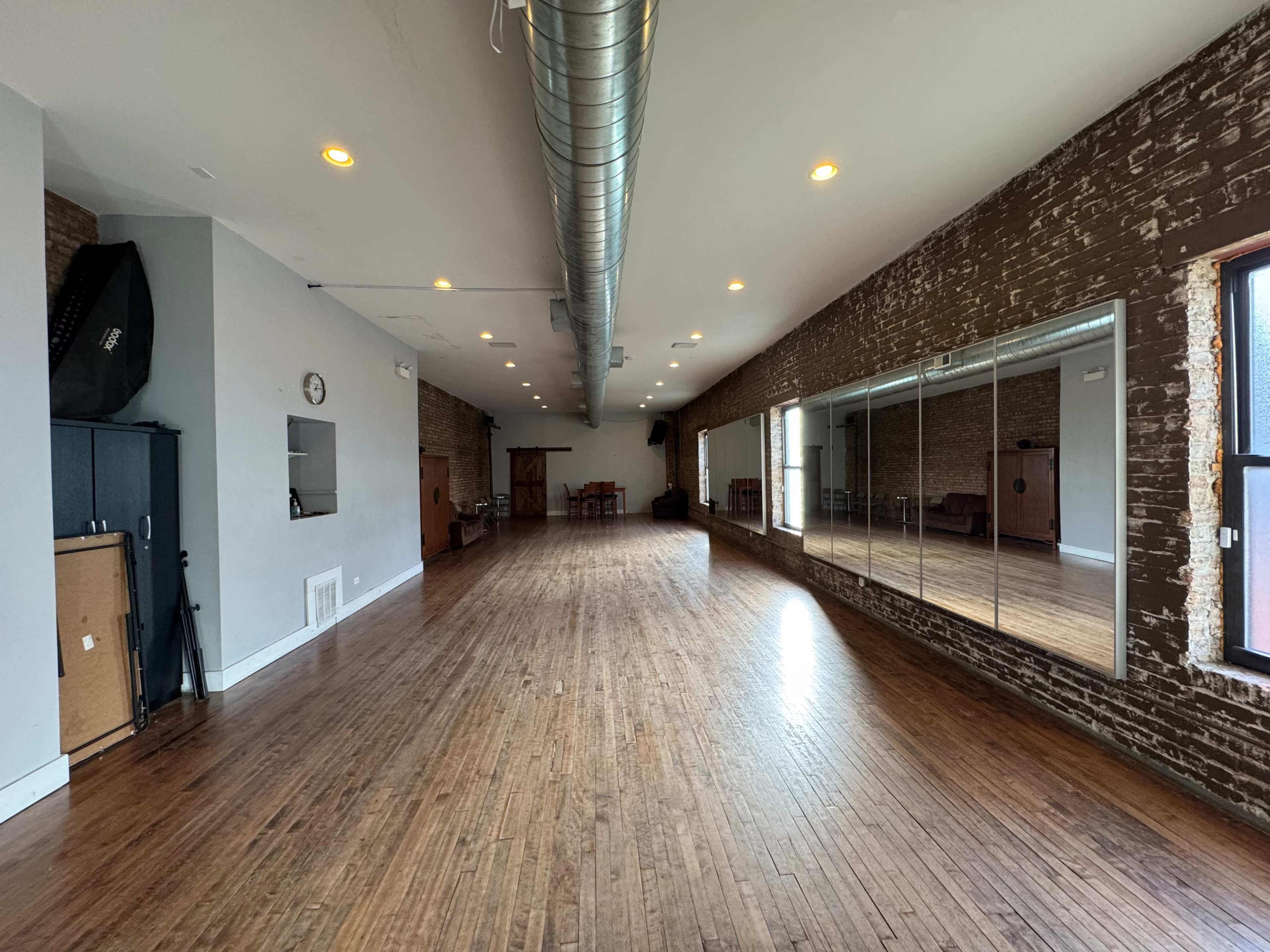 North Center large open loft style studio space, Chicago, IL ...
