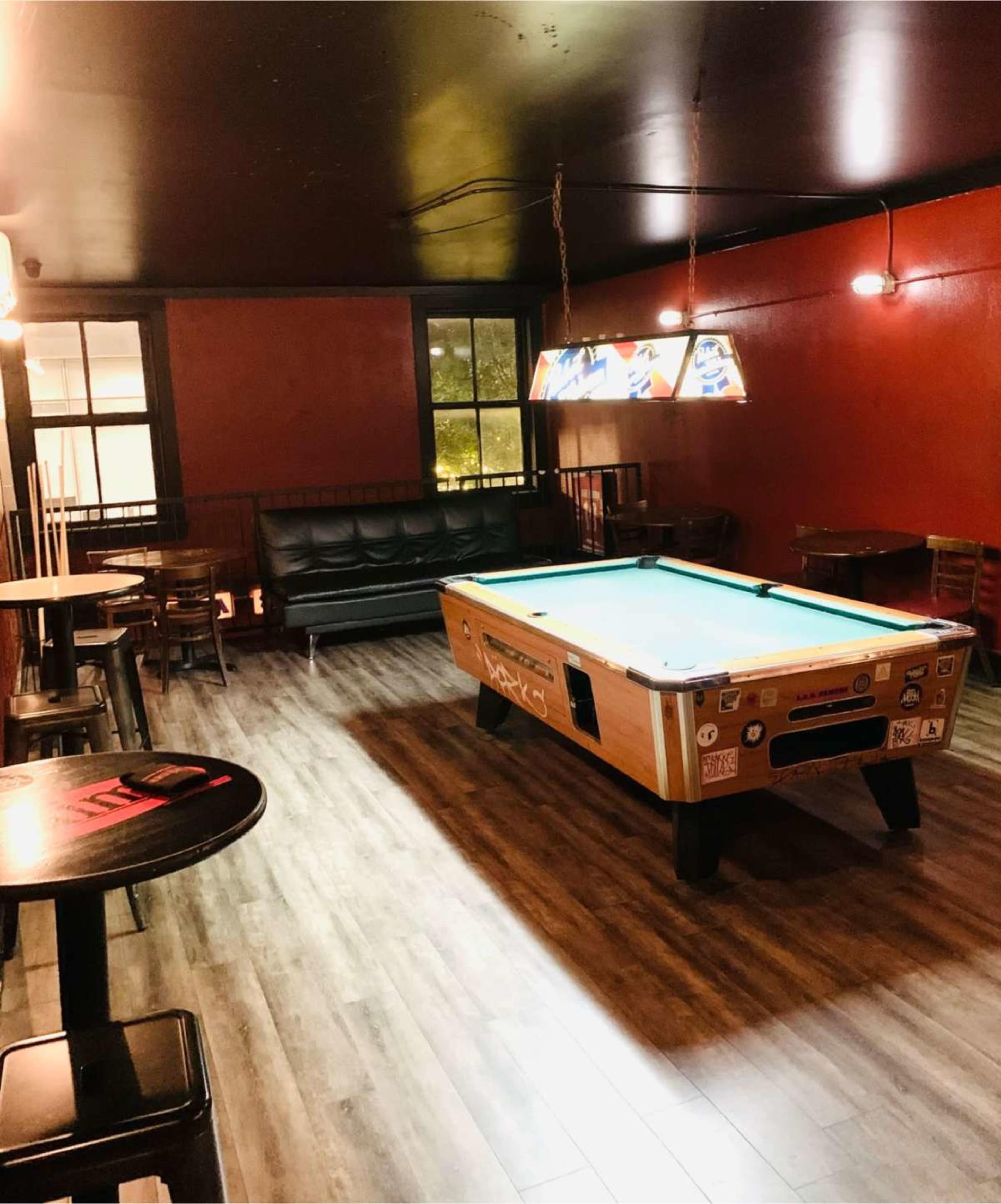 Dive Bar-Iconic Hole in the Wall with Intimate Atmosphere & Rich ...