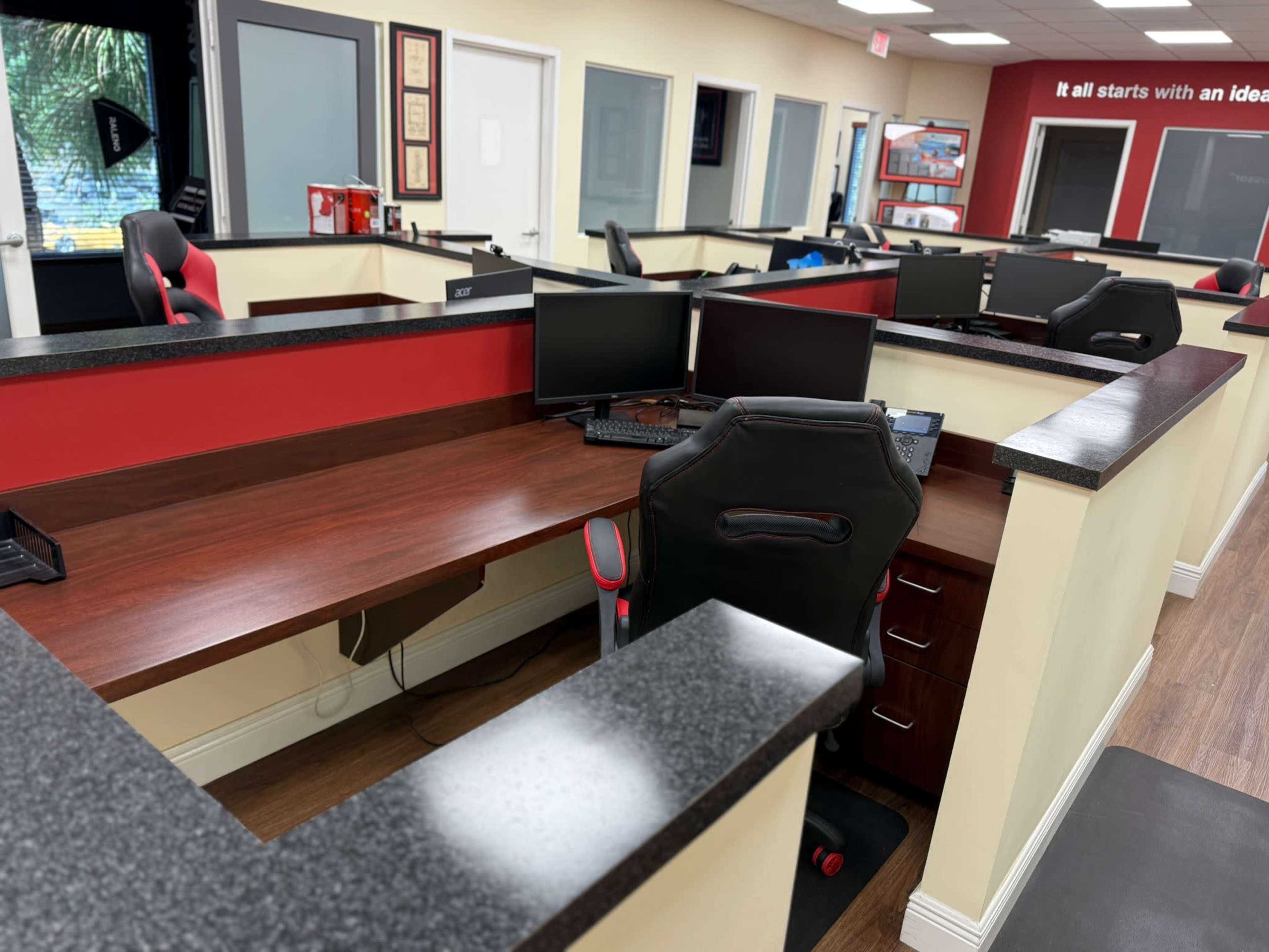 Modern Office Space with Desks & Cubicles in Coral Springs, Coral ...