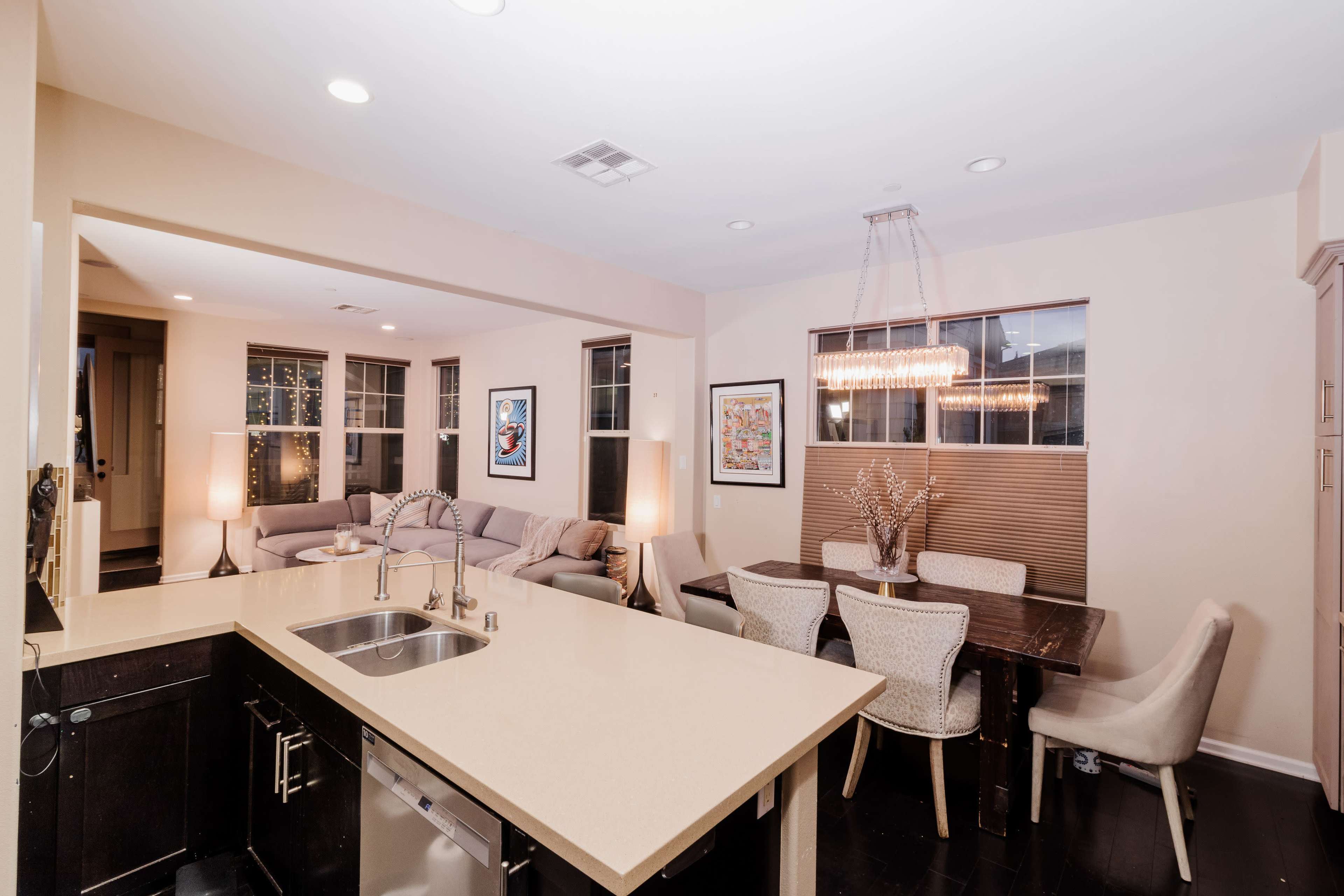 Modern Tri level Hollywood House with Rooftop Views, Los Angeles, CA ...