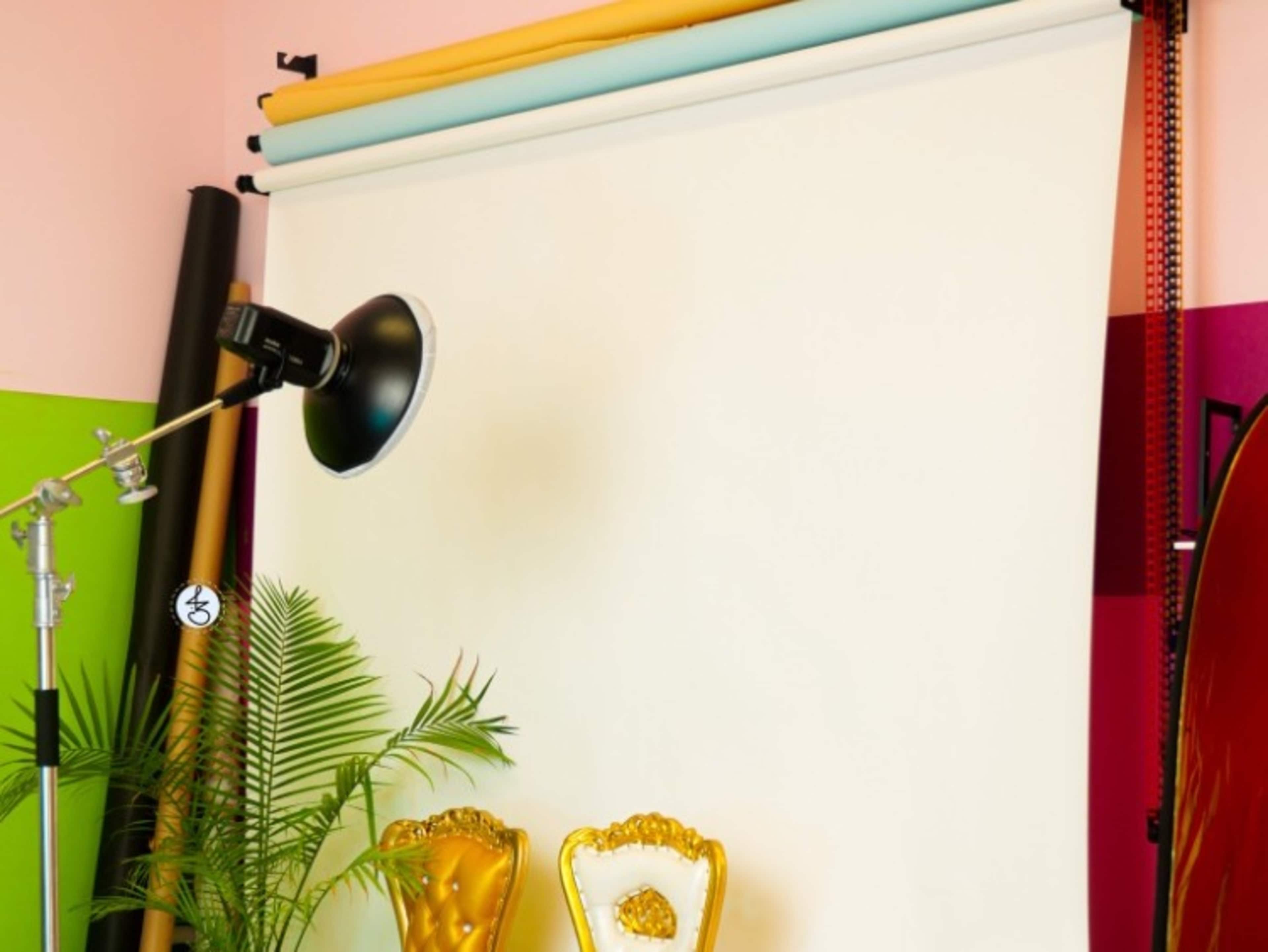 Image43 Creative Studio | Urban Creative Studio with Luxe Chairs and ...