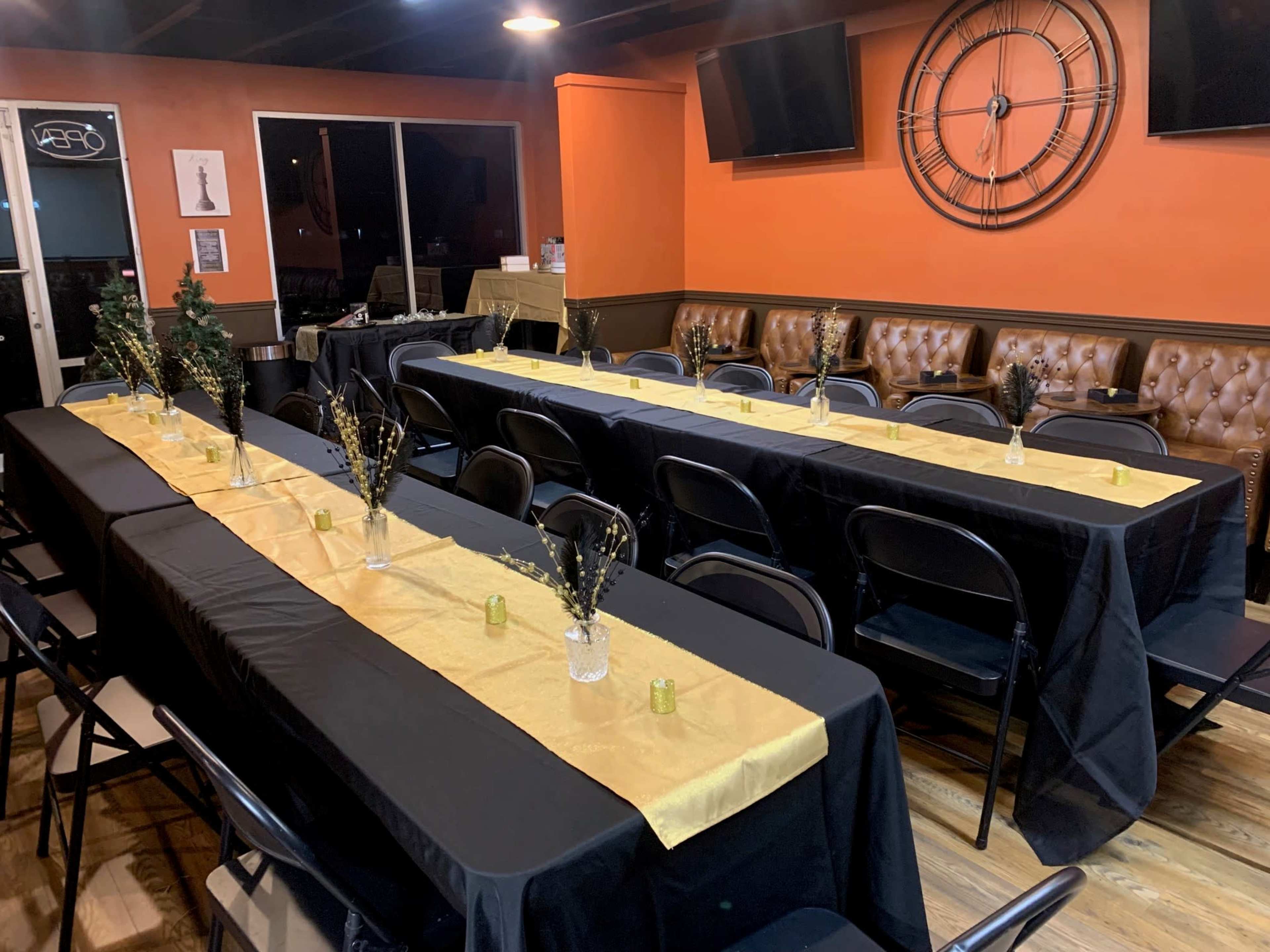 Upscale Lounge in Great Location, Austin, TX | Off-Site | Peerspace