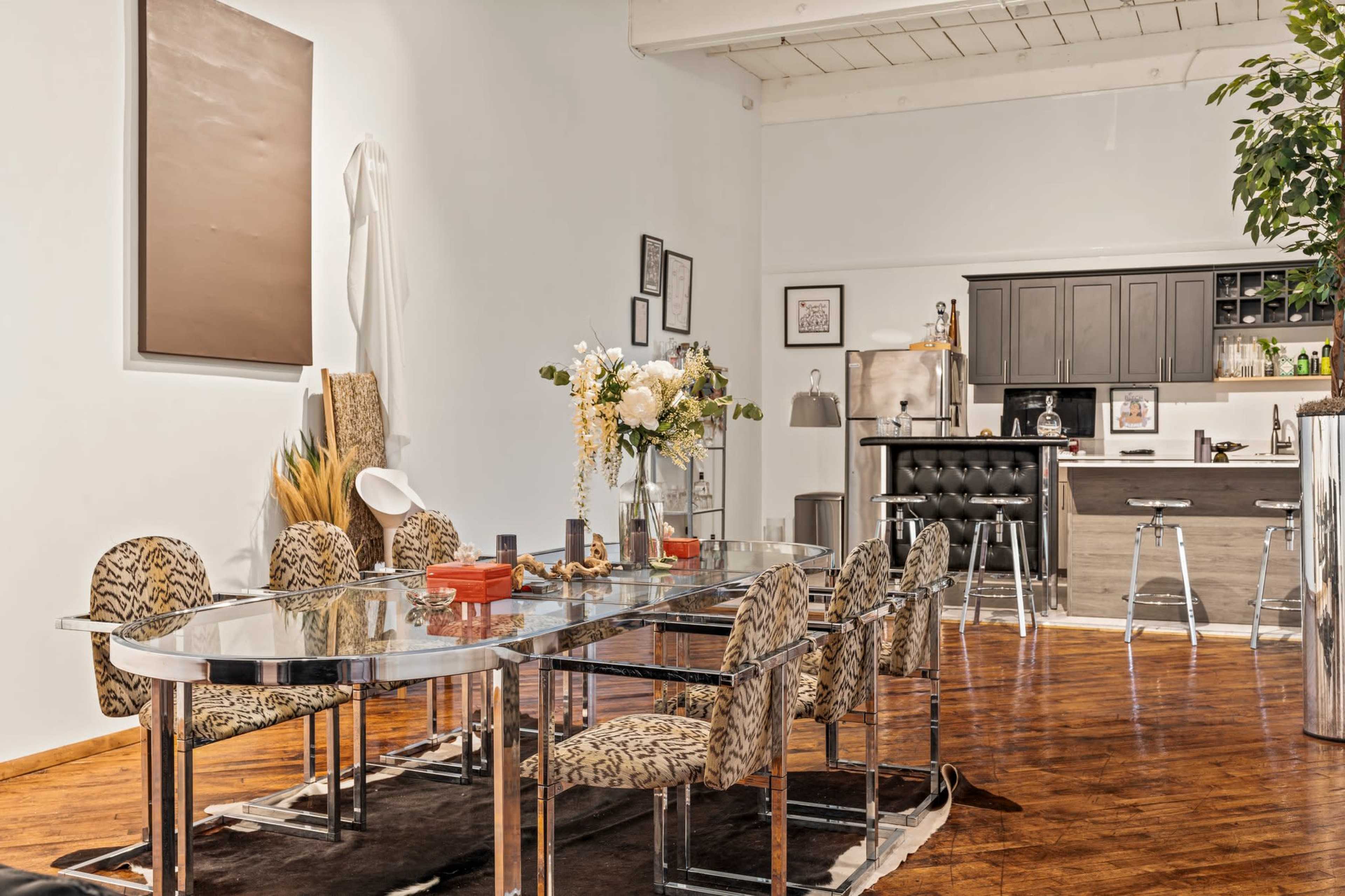 Modern Industrial Loft Fishtown, philadelphia, PA | Production | Peerspace