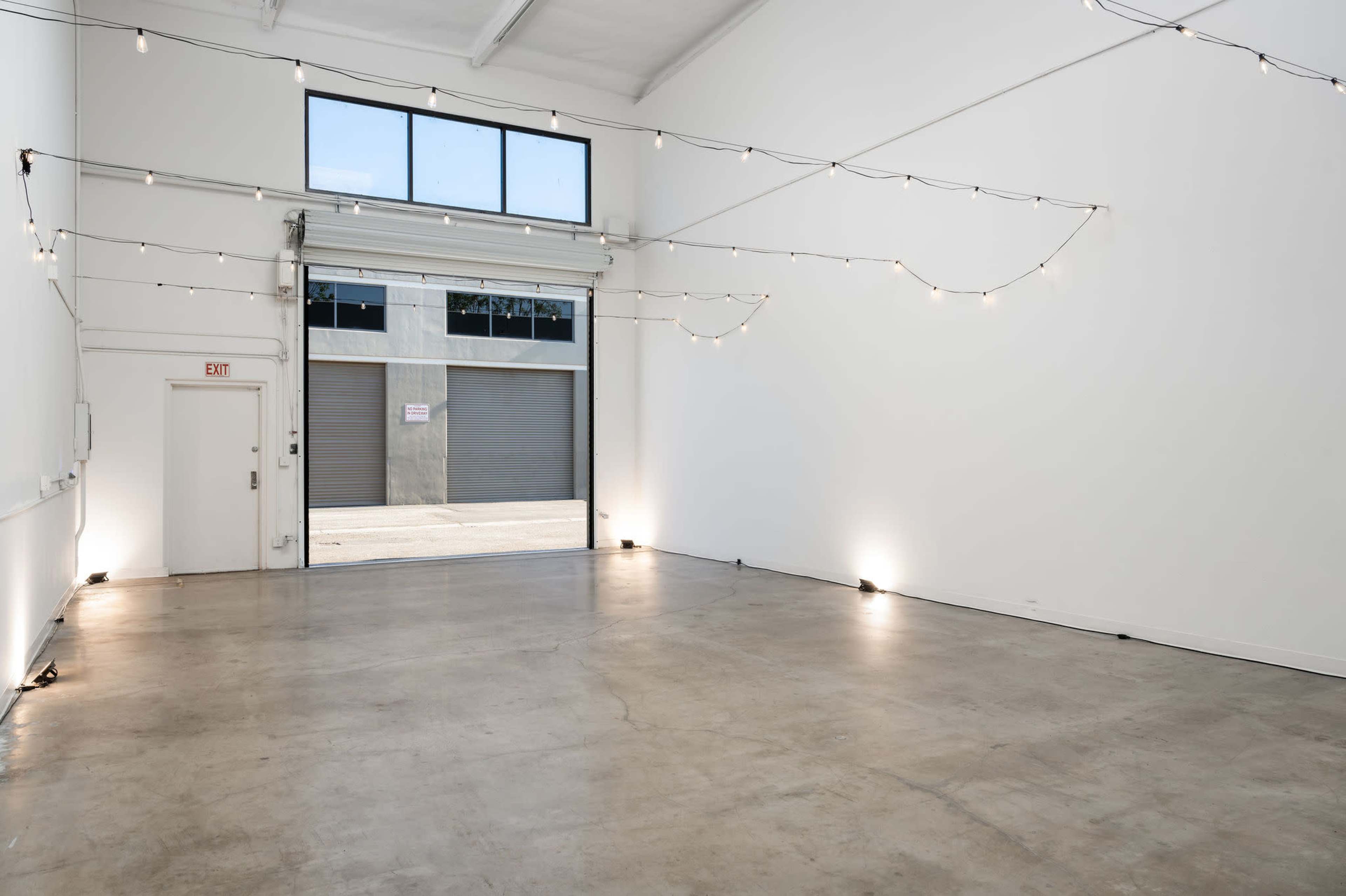 Modern Warehouse Studio Space in Orange County, Costa Mesa, CA ...