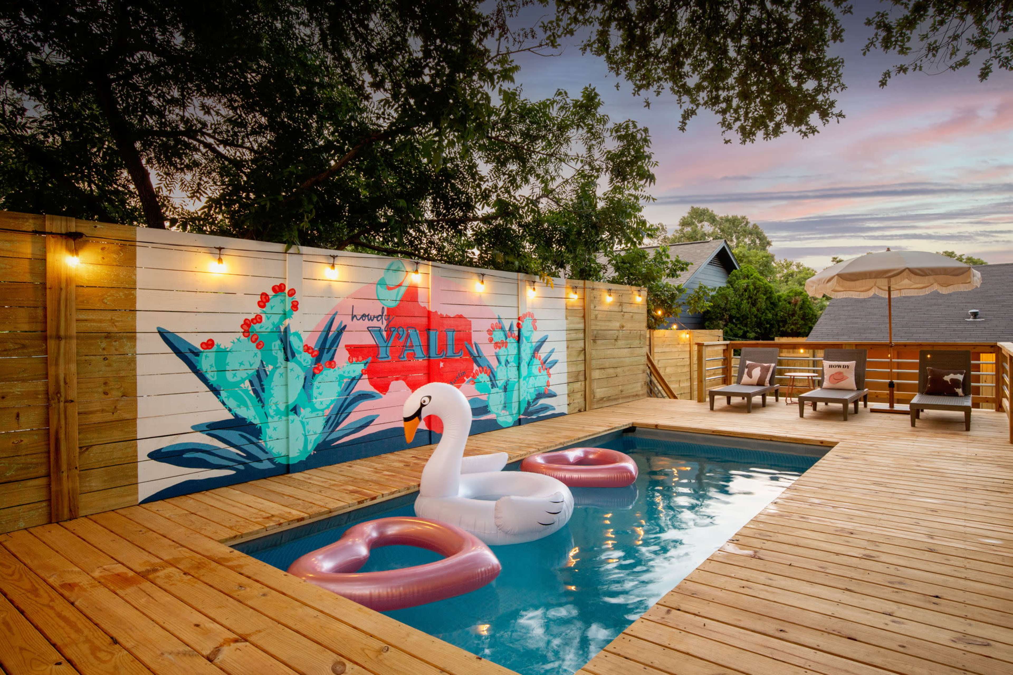 Cowgirl Casa | Modern Cowgirl Retreat | Pool, Pickleball, Resort ...