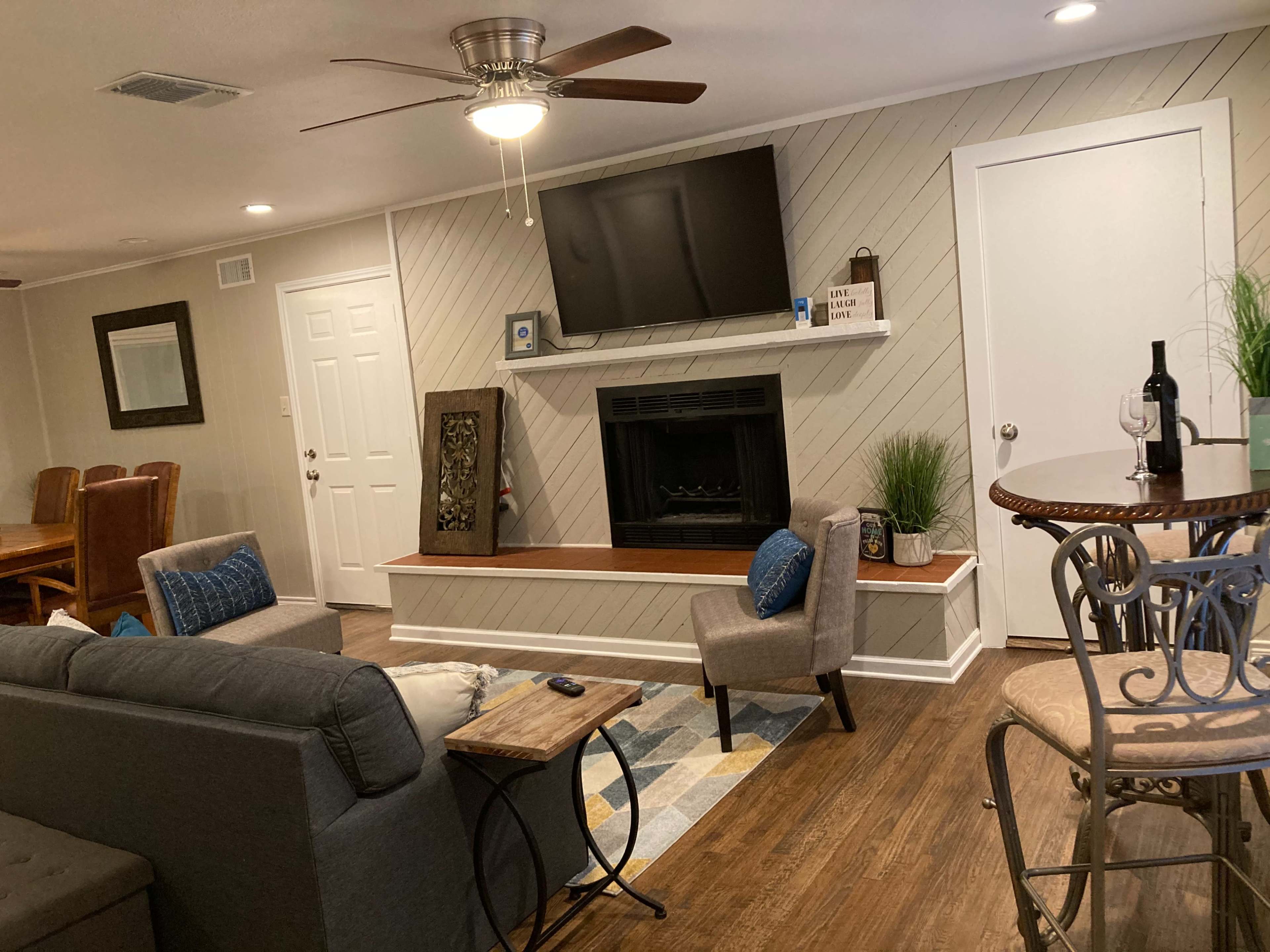 Bewley House, Haltom City, TX | Production | Peerspace