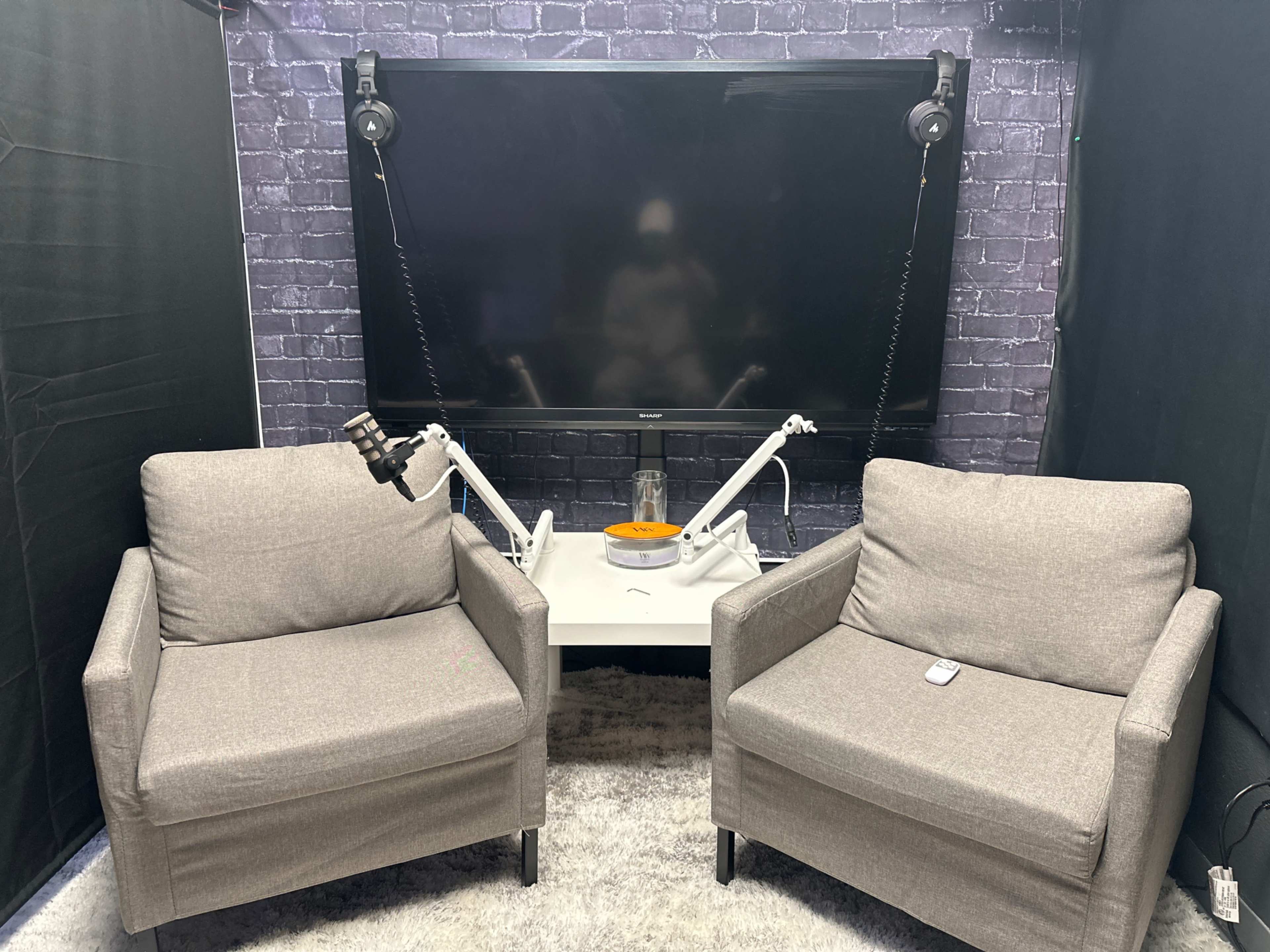 Moonlit studios | Podcast Studio, Federal Way, WA | Production | Peerspace