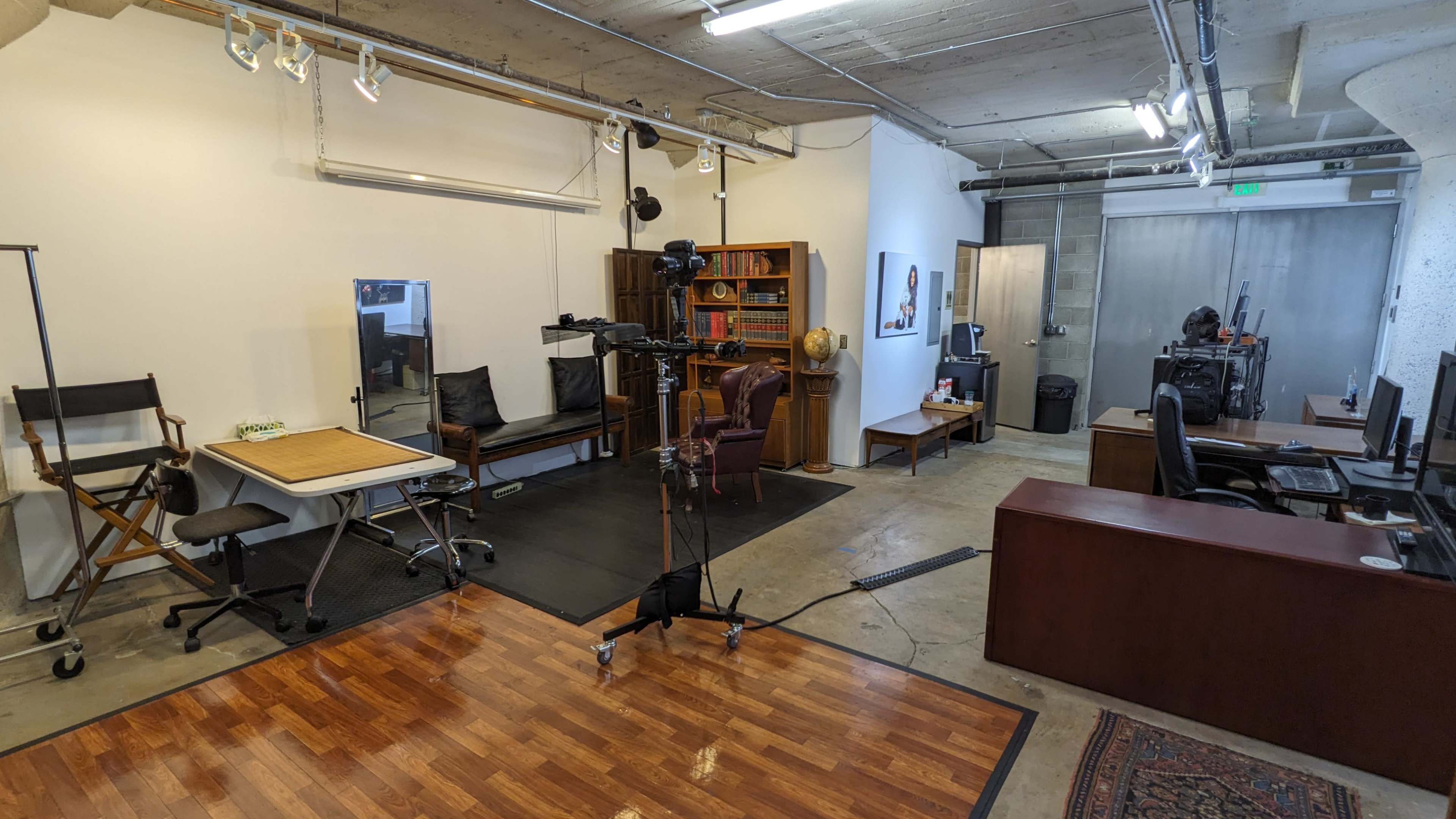 Urban, Downtown, Photo Studio, Los Angeles, CA | Production | Peerspace
