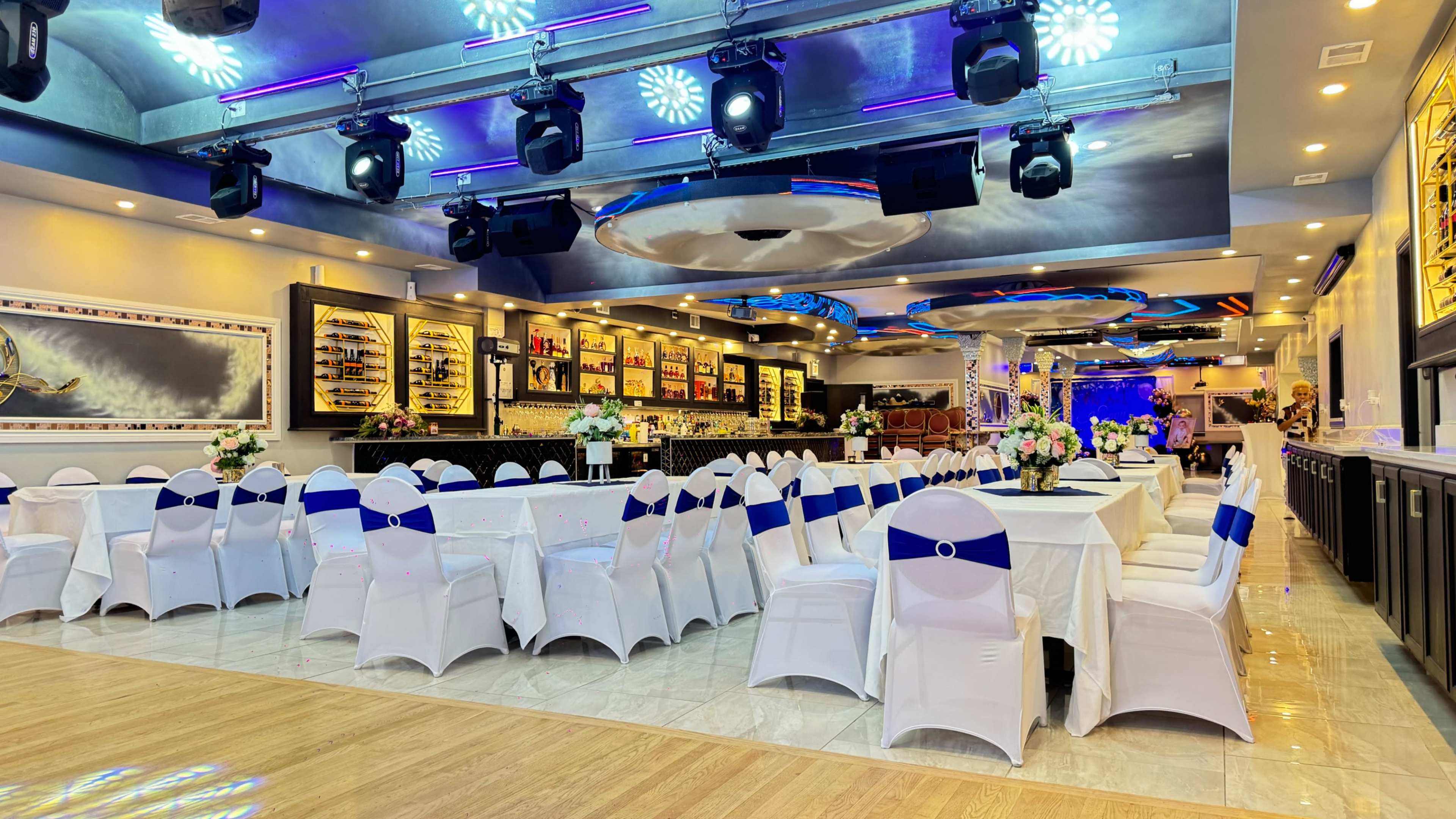 Chicago Elegant New Banquet Hall with top notch sound and light system ...