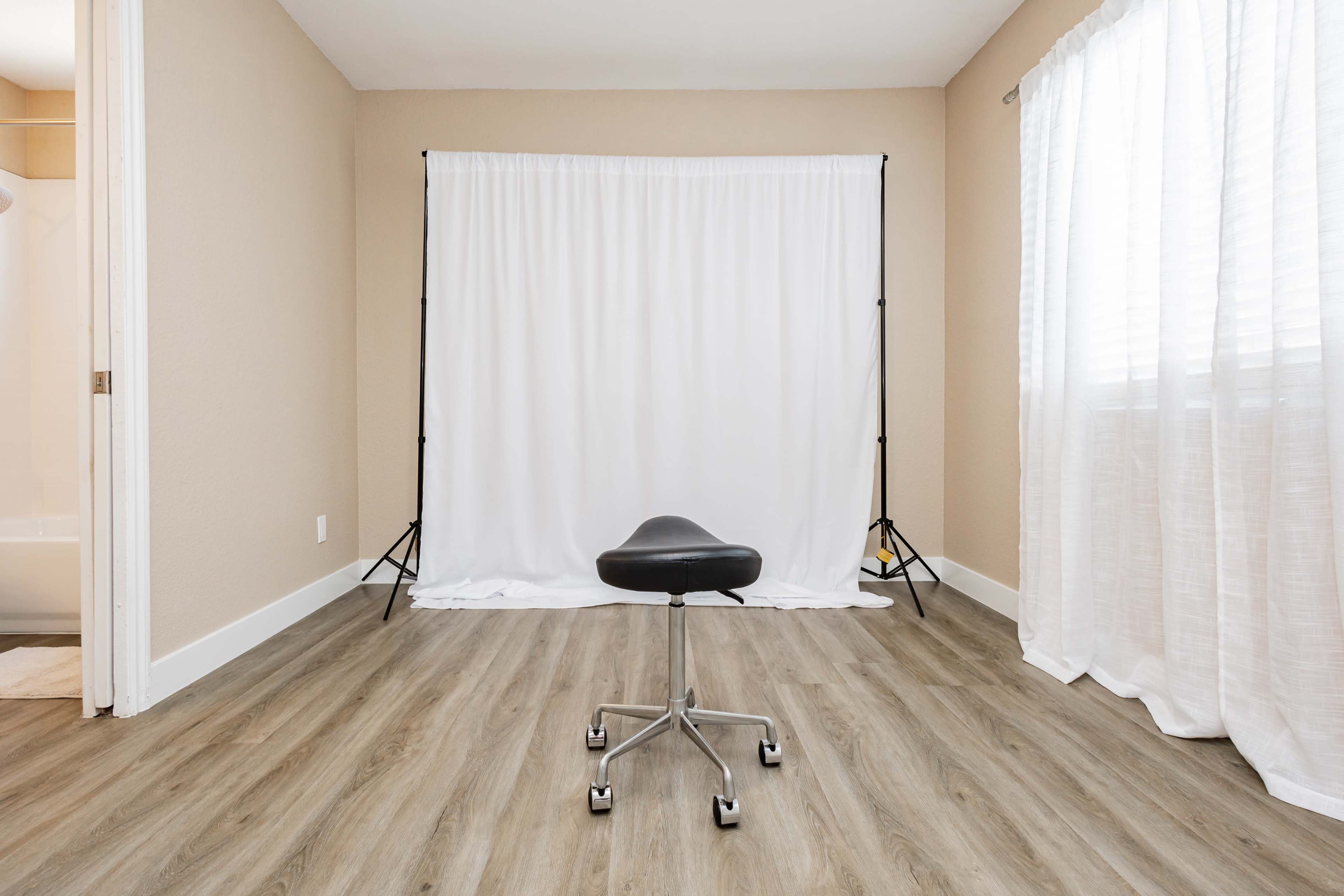 Retro Jazz Club & Cigar Lounge-Themed Ranch Home in Henderson, NV ...