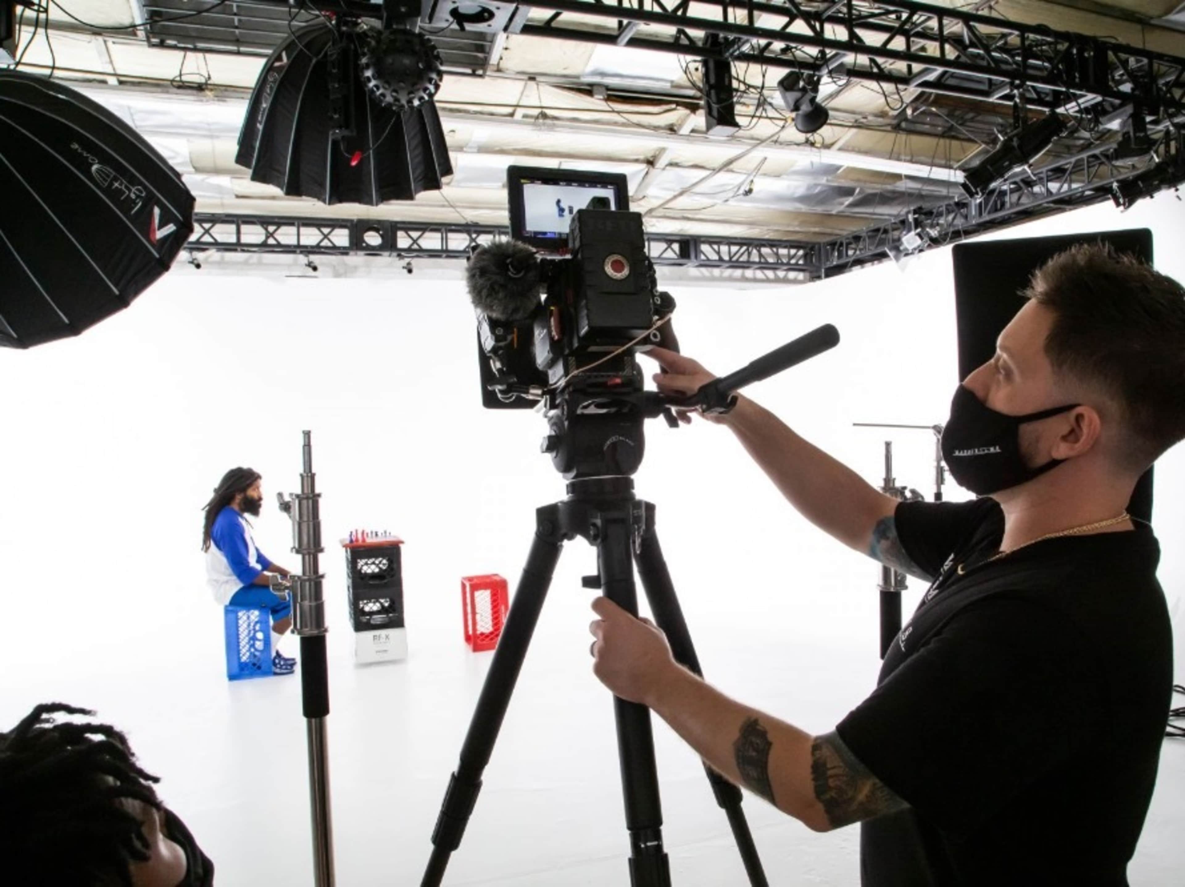 4,000+ Sq. Ft. Premium Podcast Studio – Pro Lighting, Multiple Sets ...