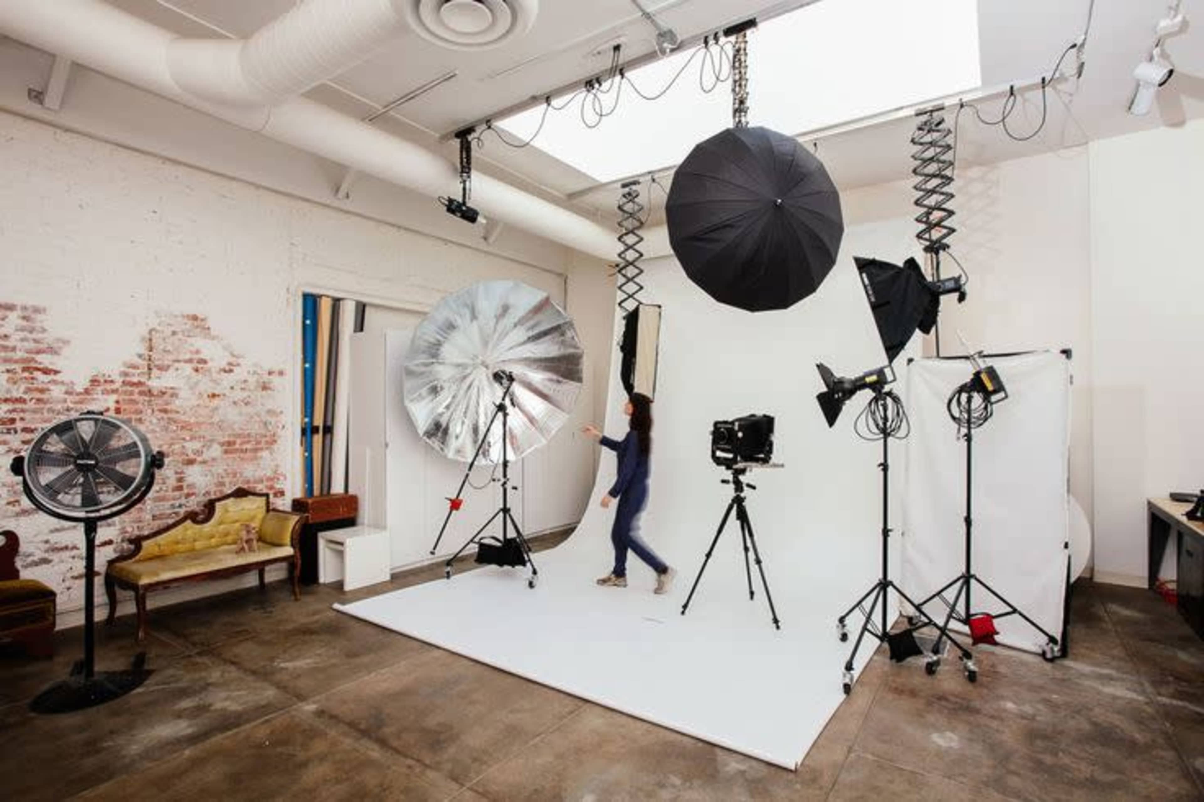 Abundant Natural light Large Skylight studio, Old Town Orange- LA Loft ...