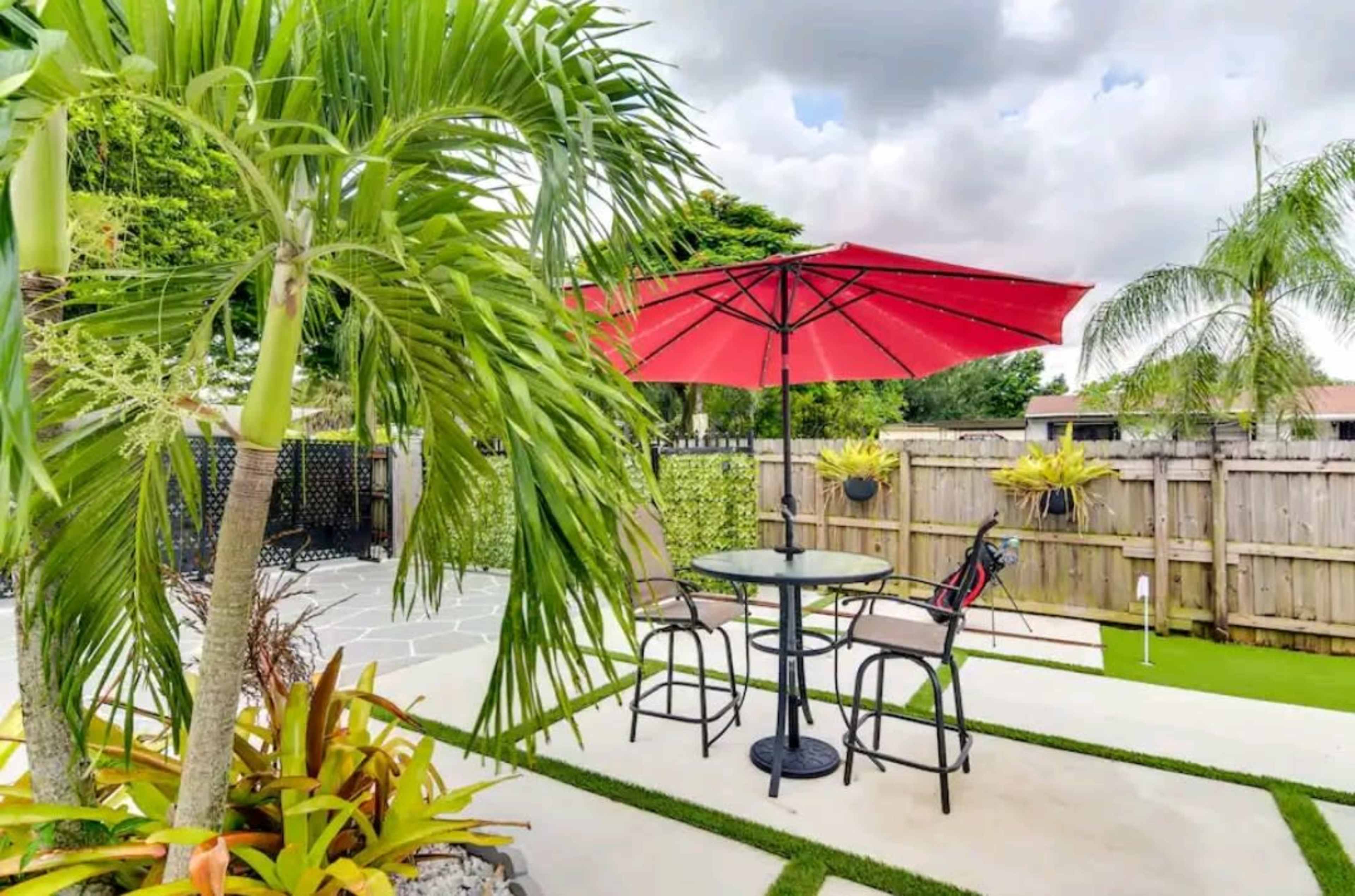 Amazing staycation outdoor space in West Park Perfect for Weddings ...