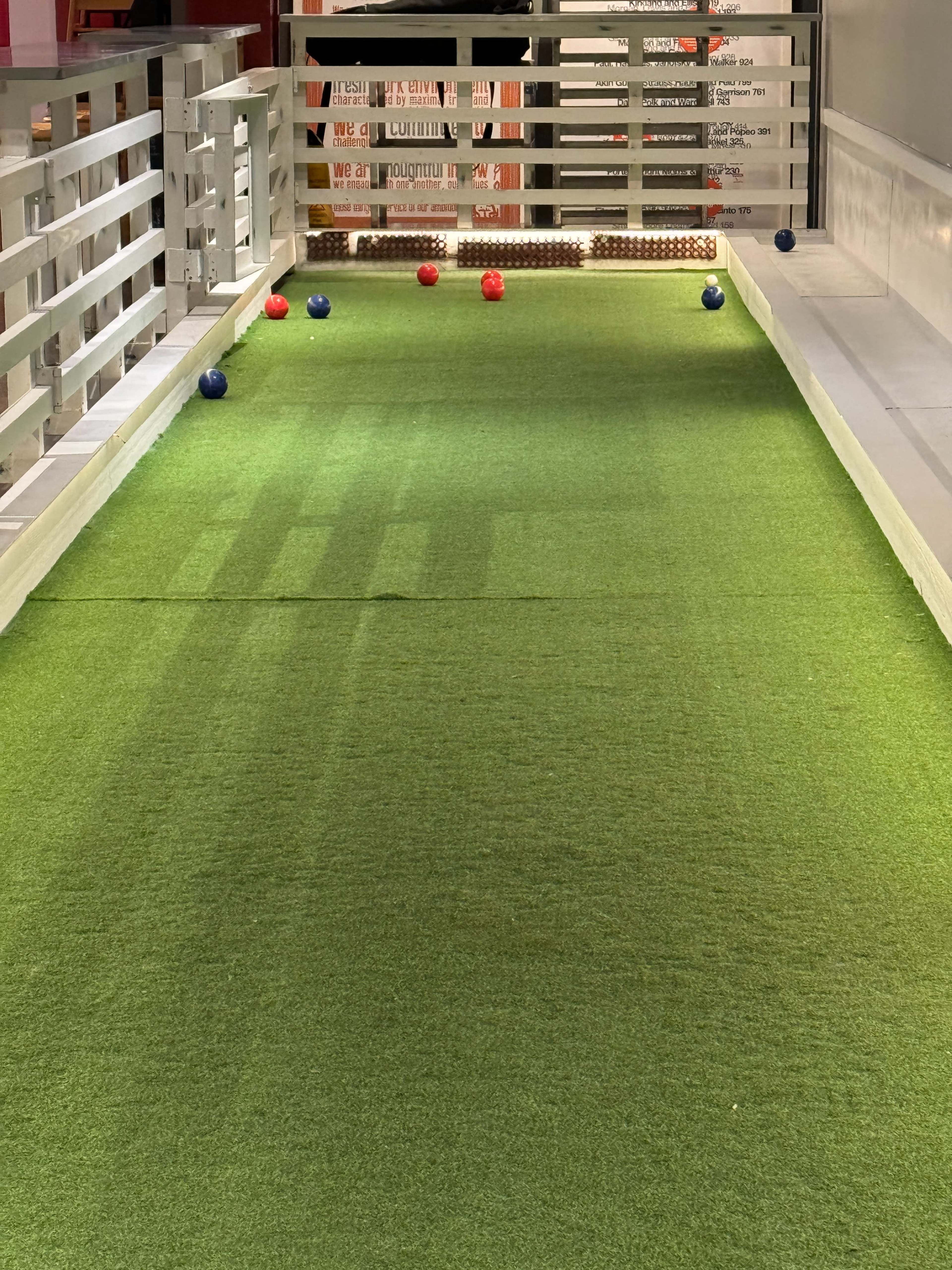 North Beach Pizza | Modern Expansive Event Space - Bar & Restaurant w ...