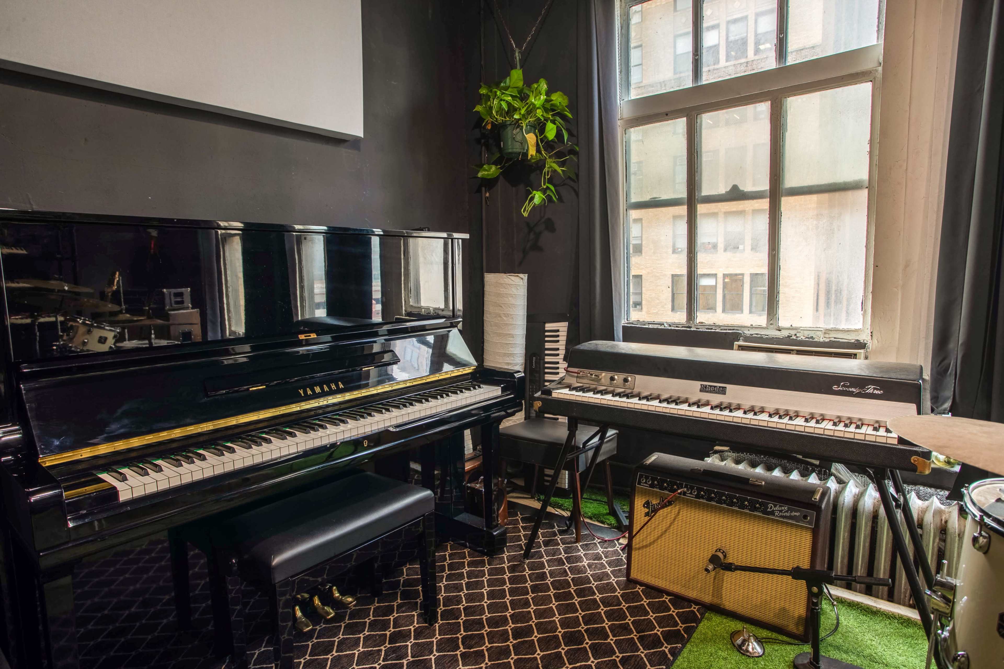 Echoland Studios | 24/7 Times Square Rehearsal, Performance, and ...