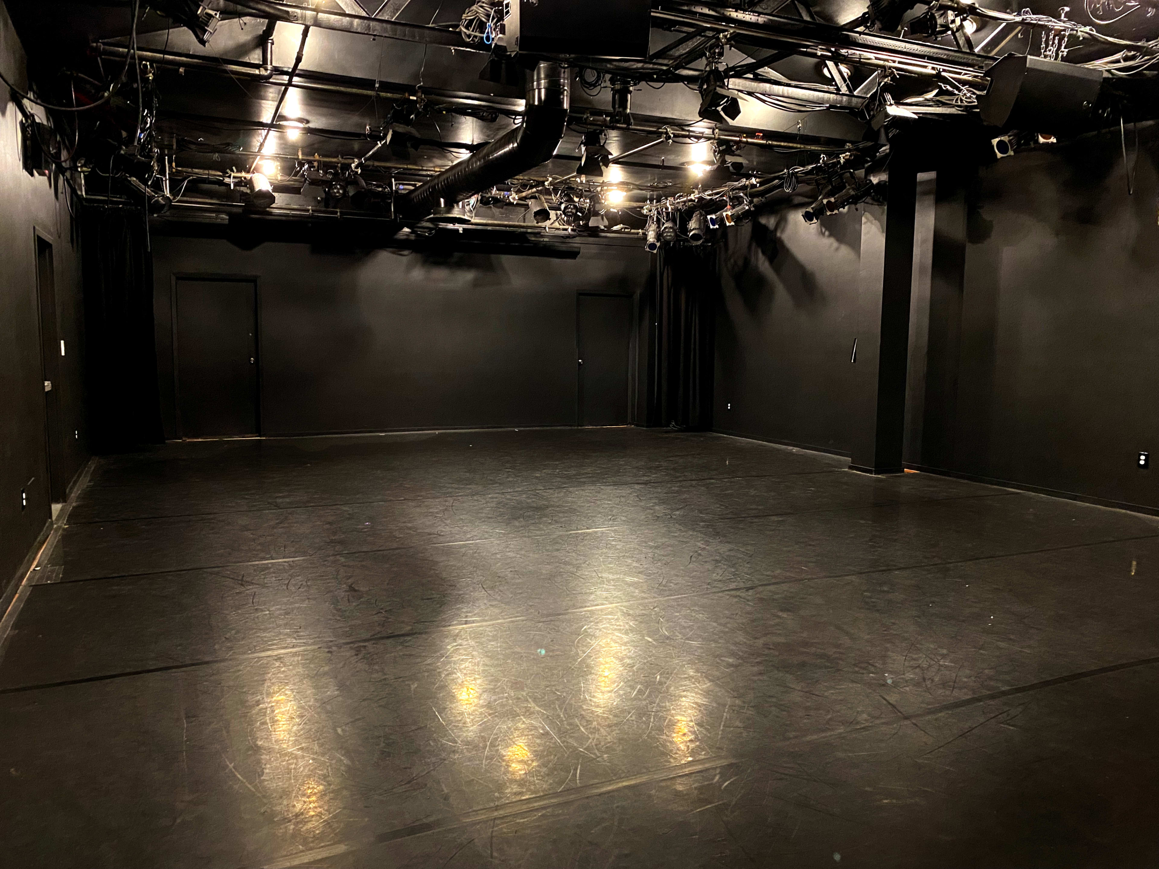 Black Box Theater with Sunny Courtyard and Lush Garden, Brooklyn, NY ...