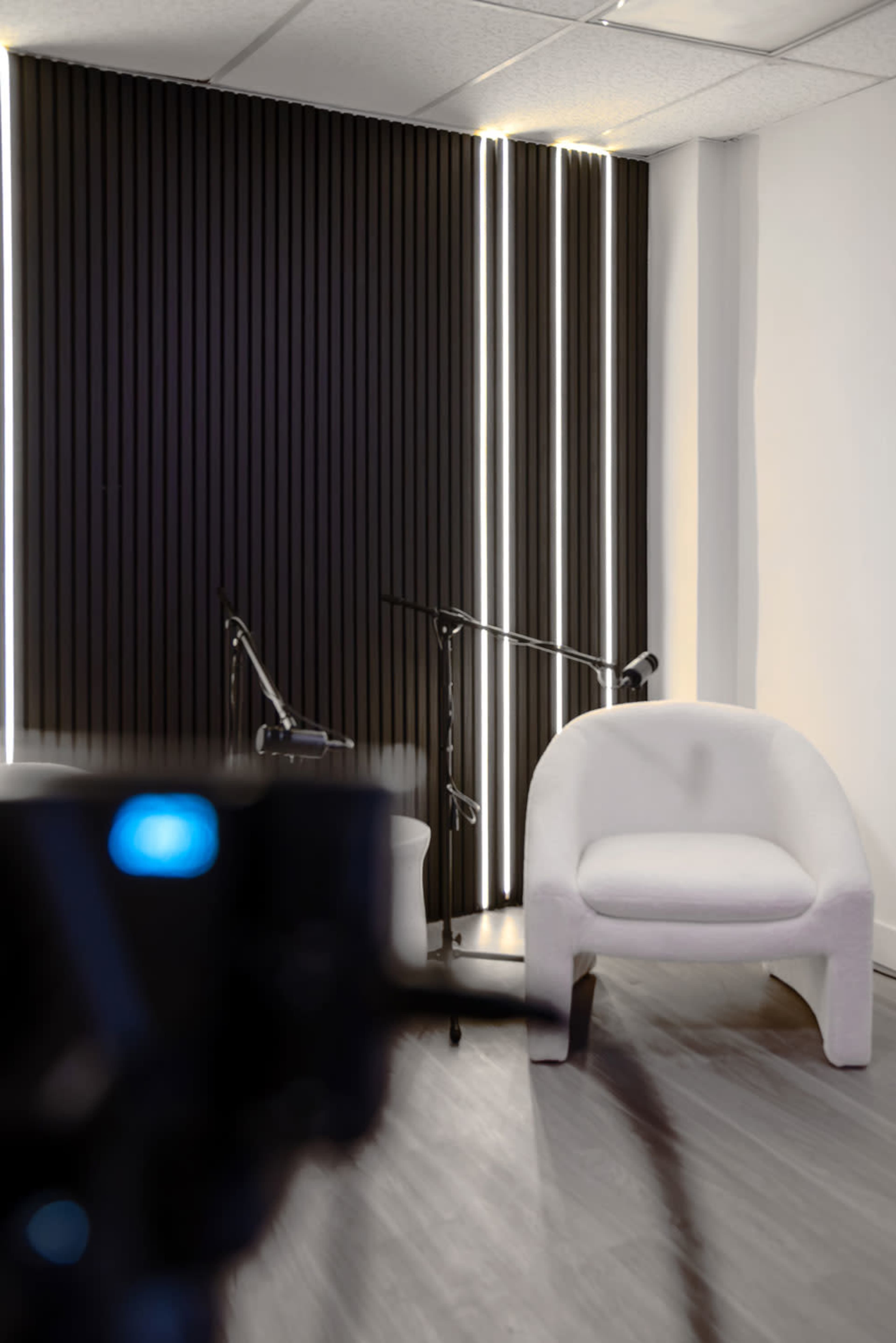 Modern podcast set, Los Angeles, CA | Event | Peerspace